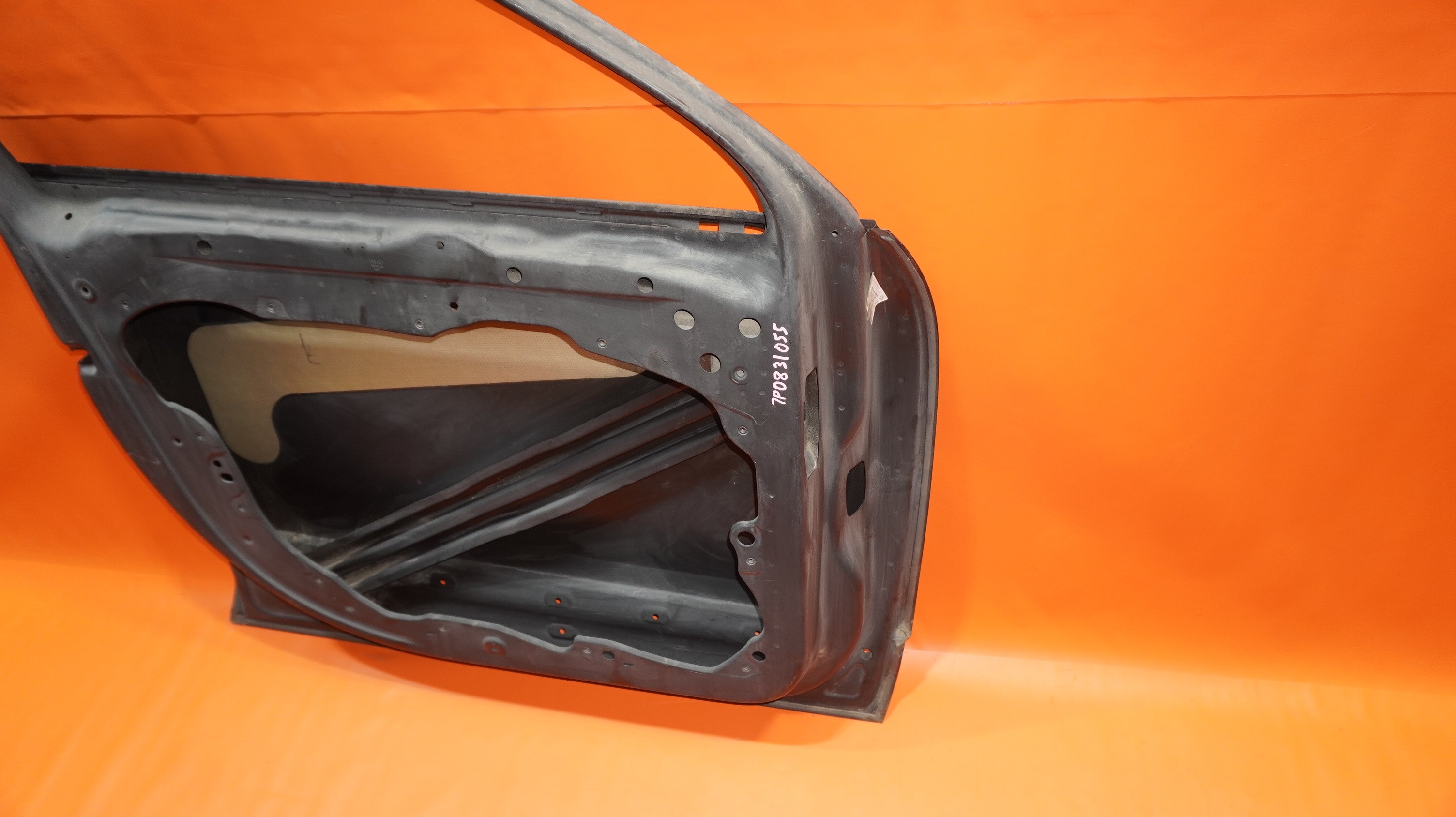 VW TOUAREG DOOR LEFT DRIVER FRONT 2011 2012 2013 2014 2015 2016 2017