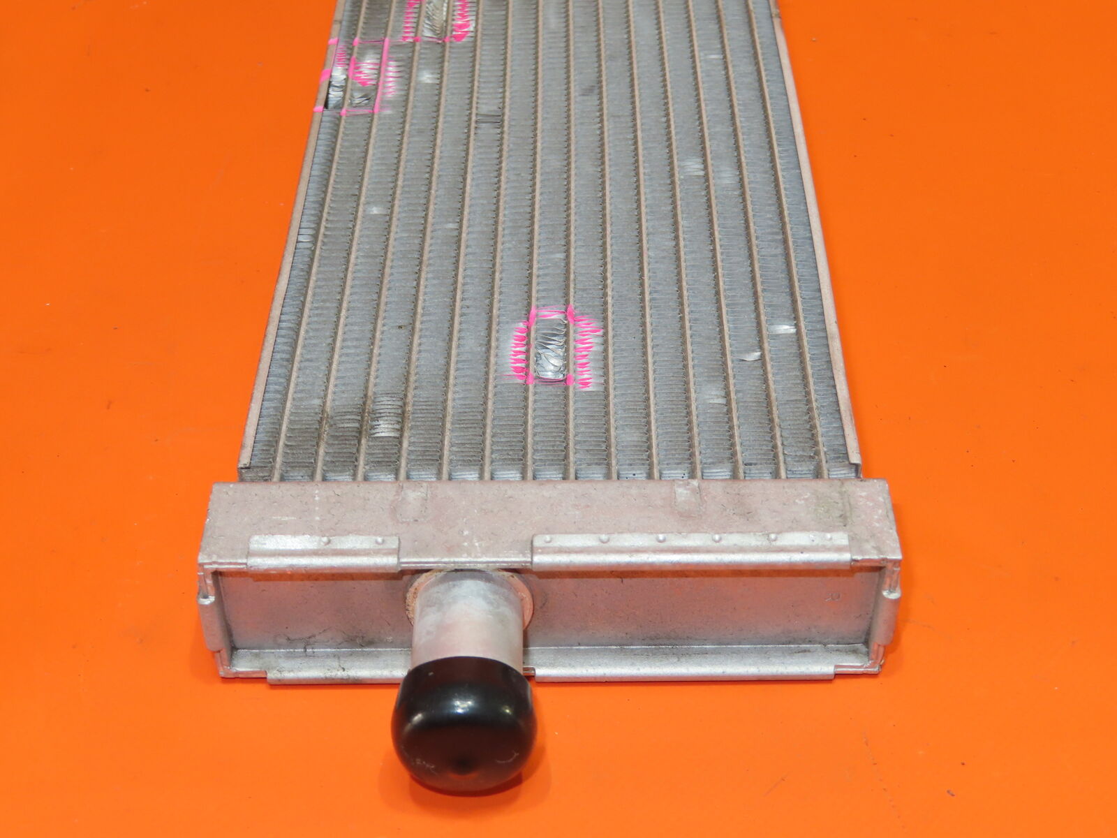 VW TOUAREG AUXILIARY RADIATOR HYBRID 2011 2012 2013 2014