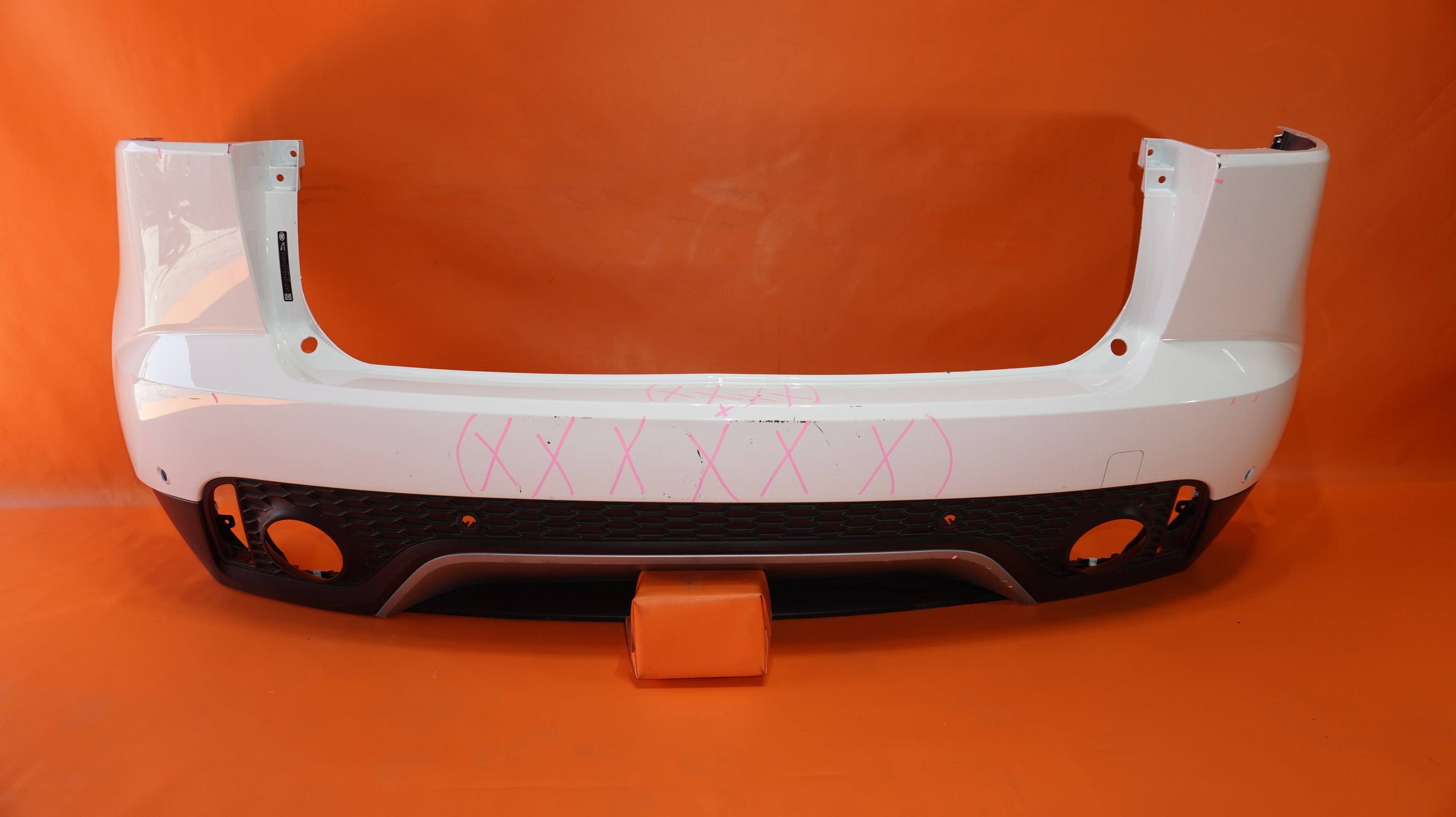 JAGUAR E PACE REAR BUMPER 2018 2019 WHITE J9C3-17D781-A OEM