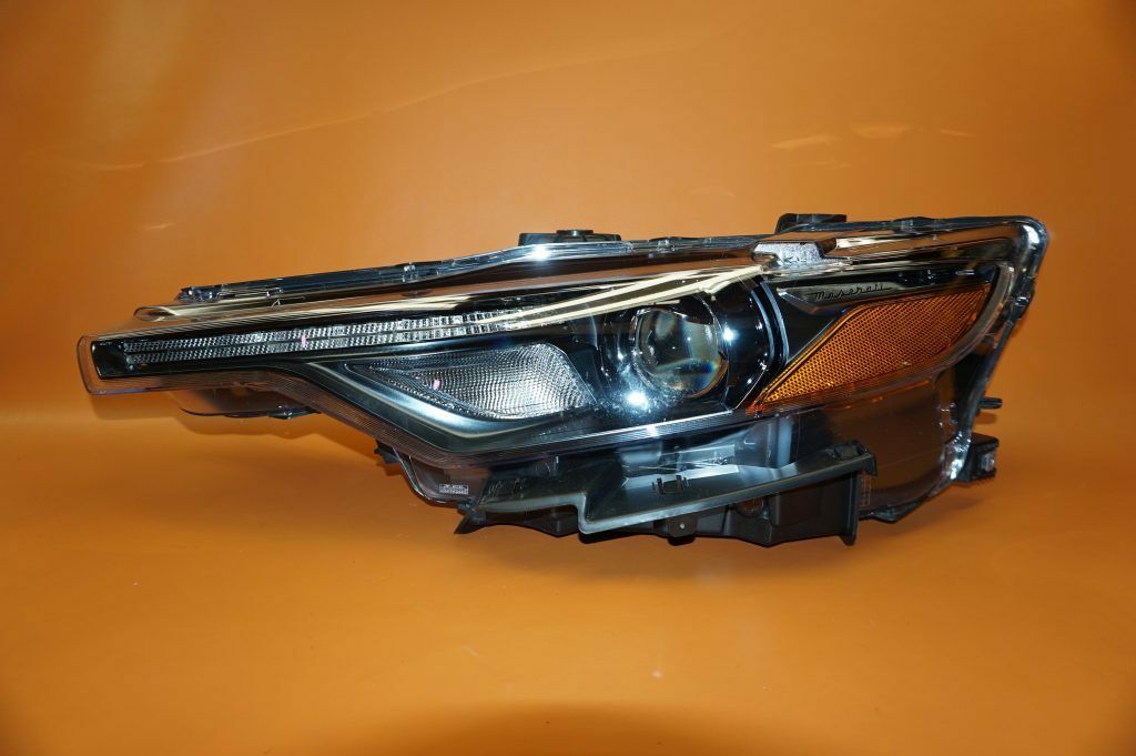 MASERATI LEVANTE HEADLIGHT LEFT DRIVER 2016 2017 2018