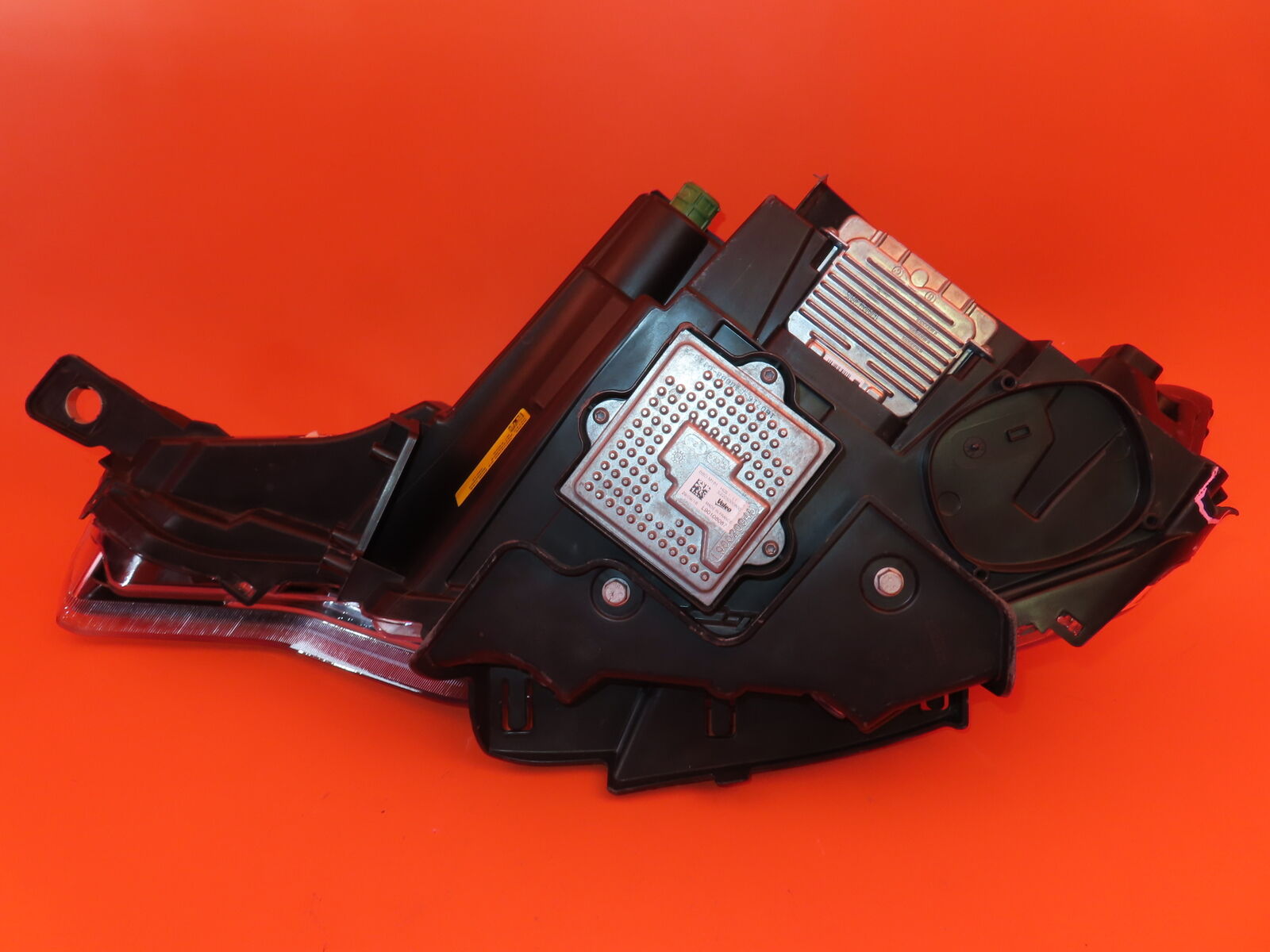 MASERATI LEVANTE HEADLIGHT RIGHT PASSENGER 2016 2017 2018