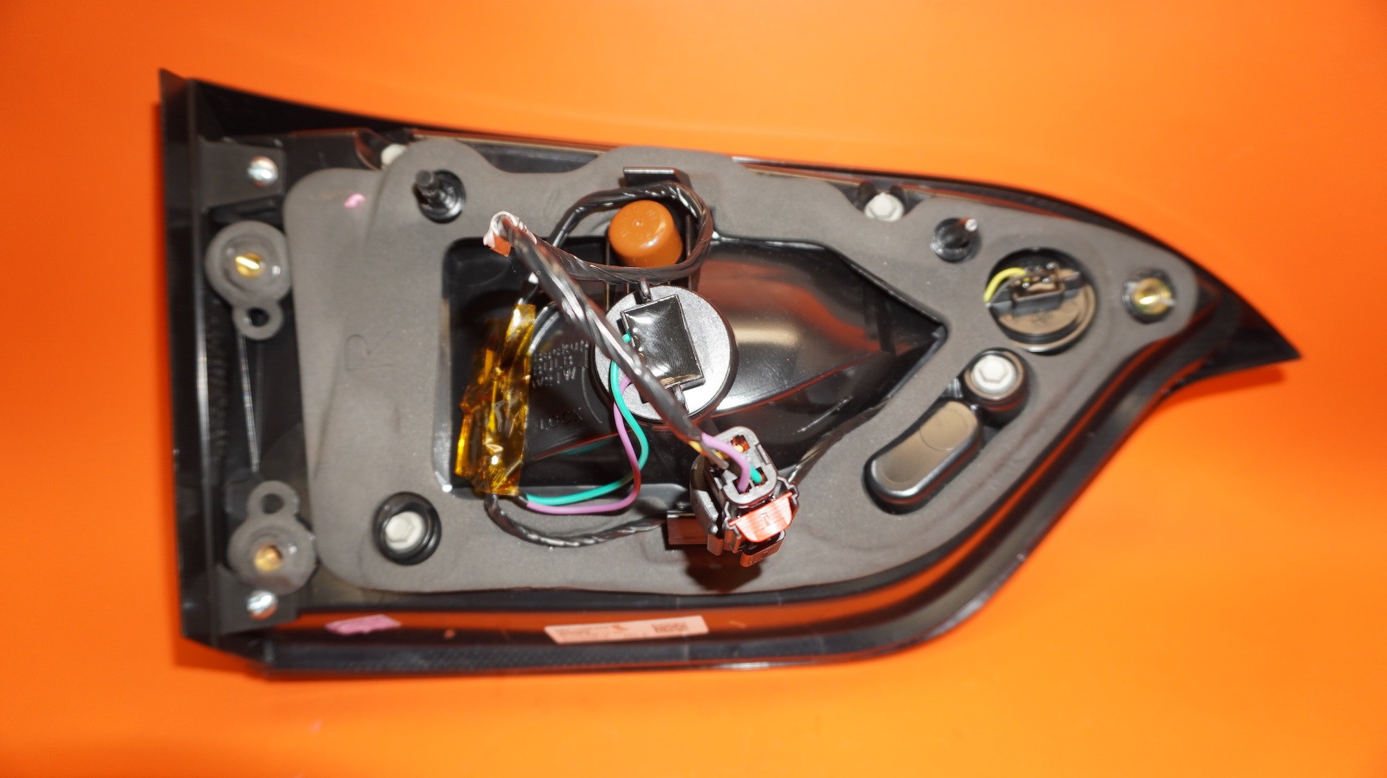 JEEP CHEROKEE LIFTGATE TAIL LIGHT RIGHT PASSENGER 2019 2020 68275964AF