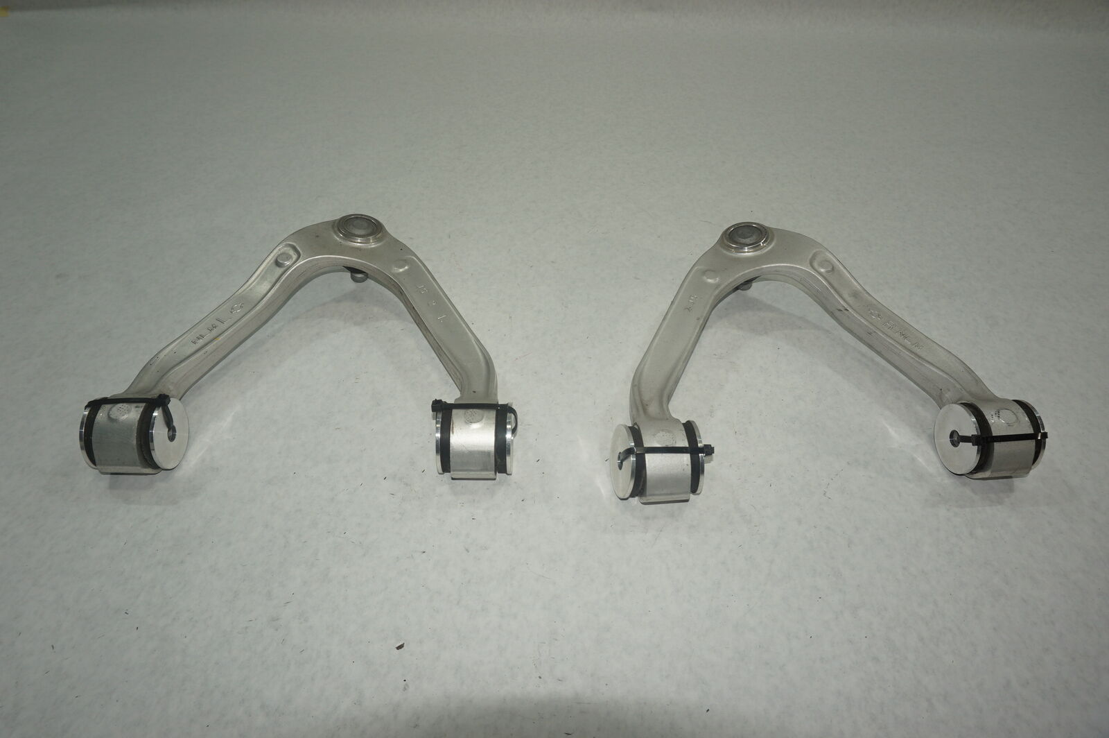 NISSAN GTR CONTROL ARM UPPER FRONT 2009 2010 2011 2012