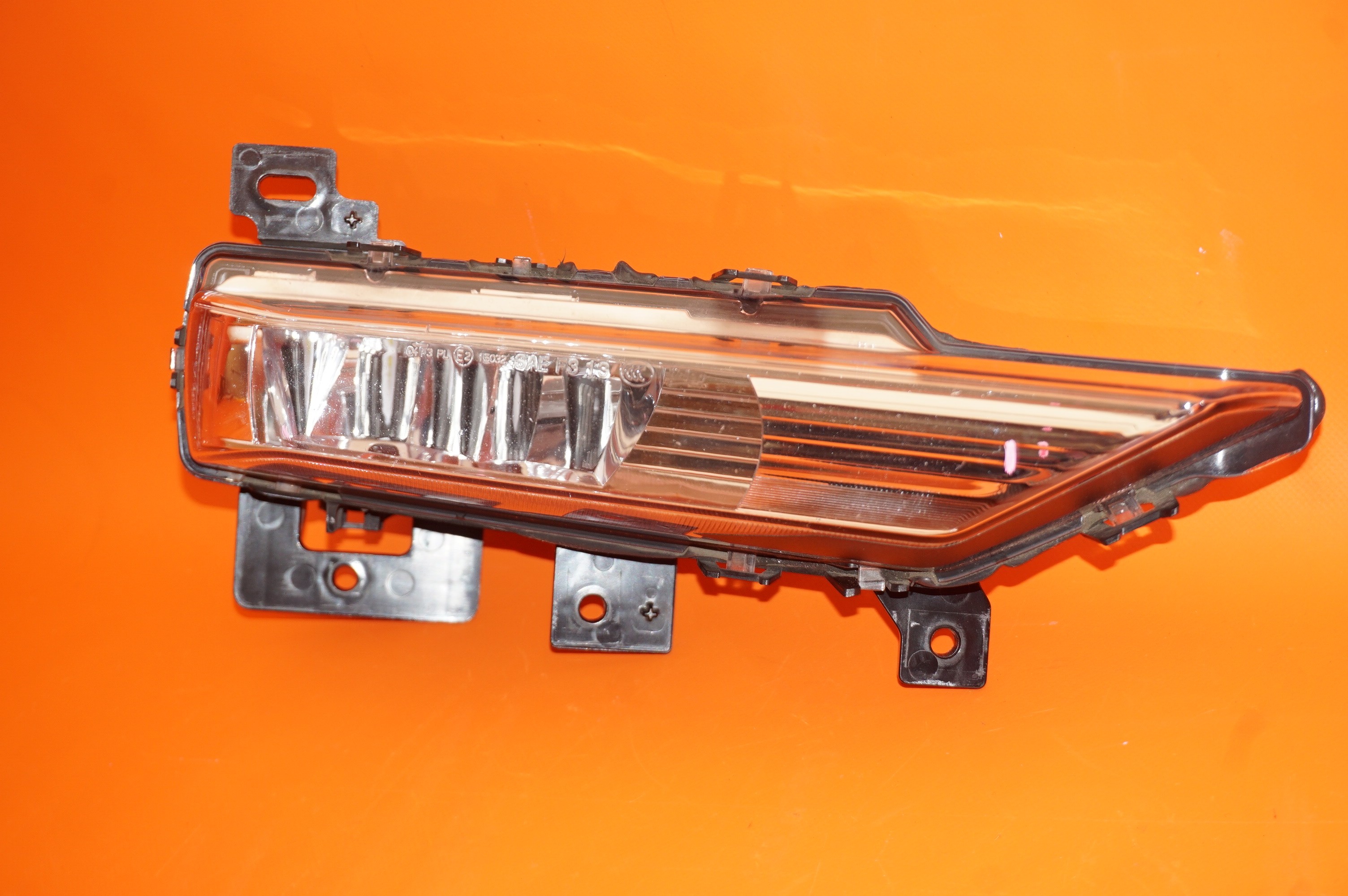 INFINITI QX80 FOG LIGHT RIGHT PASSENGER 2018 2019 90067652 LED OEM