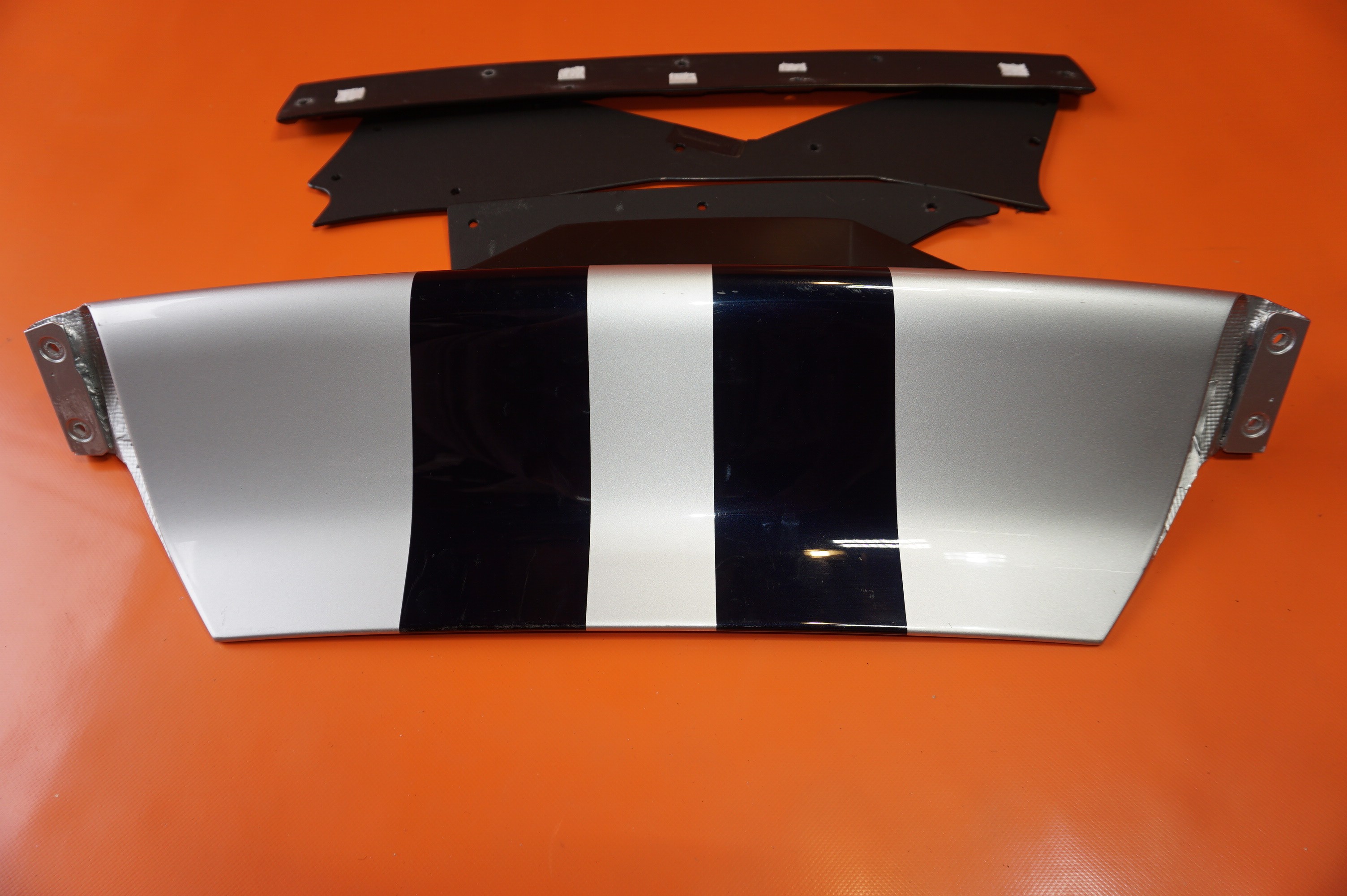 FERRARI 488 PISTA SPOILER LOWER CENTER LIP 2017 2018 2019 2020 SILVER