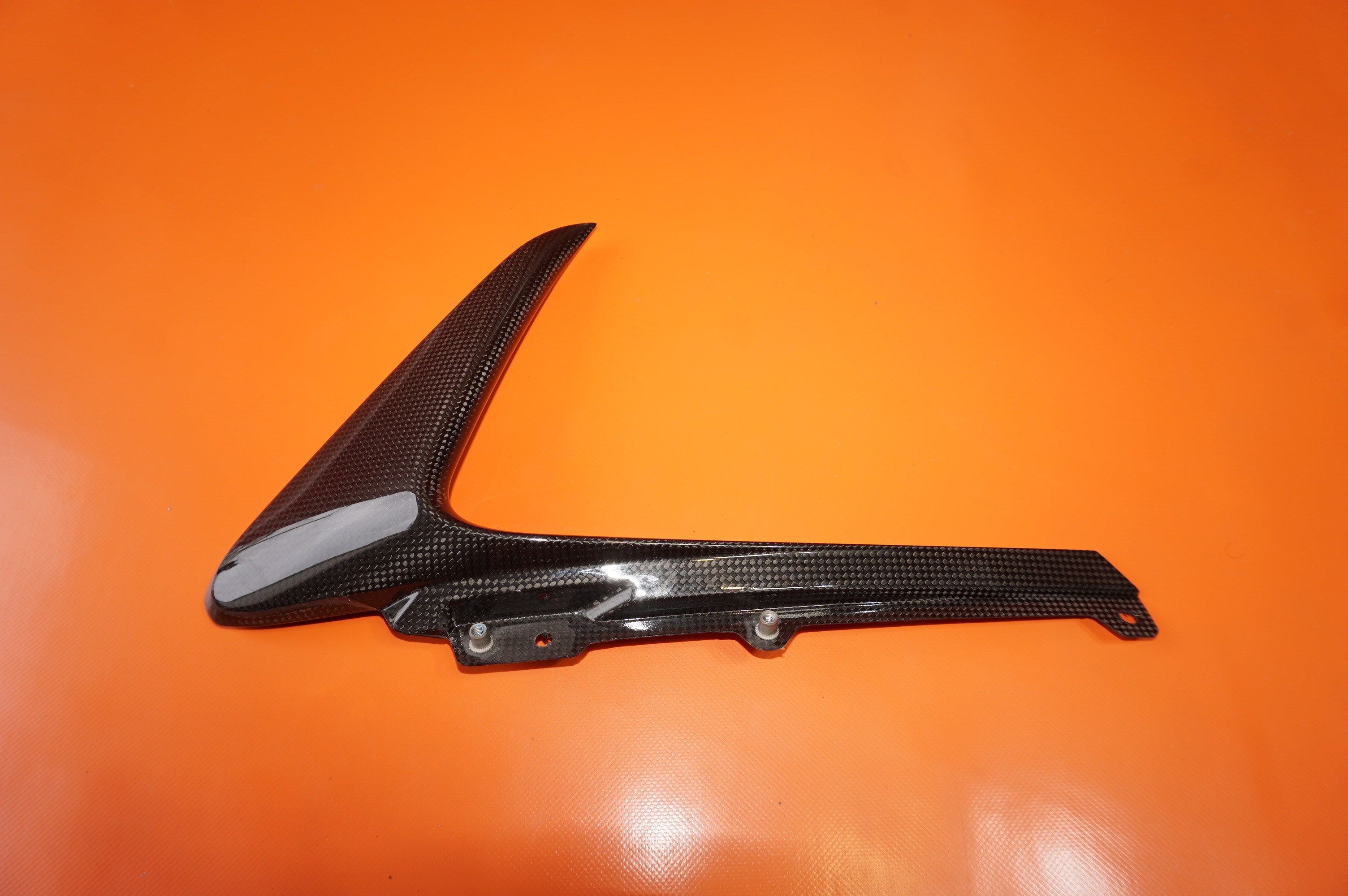 FERRARI 488 PISTA LATERAL UNDER MOLDING TRIM LEFT FRONT 2017 2018 2019