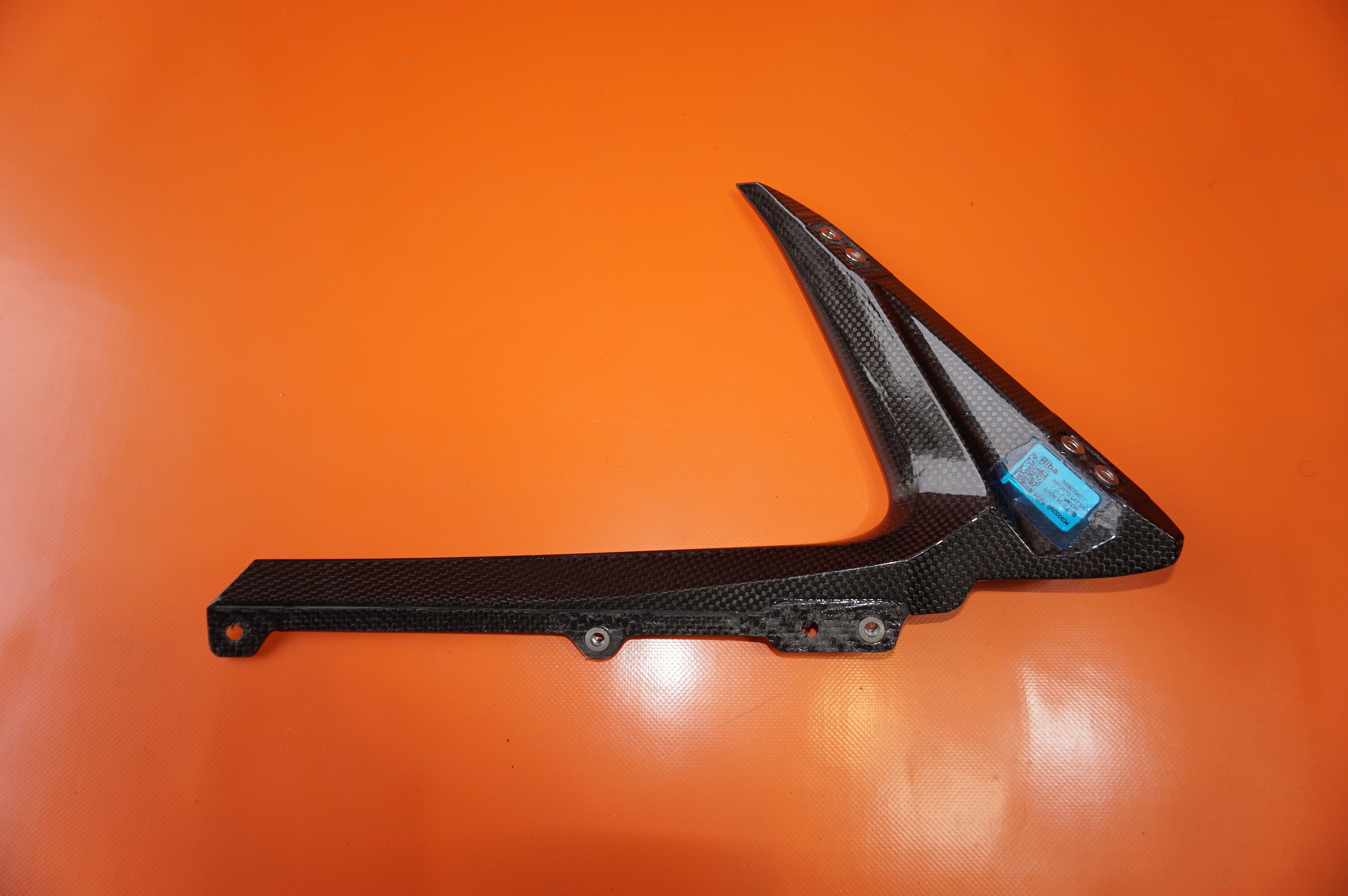 FERRARI 488 PISTA LATERAL UNDER MOLDING TRIM LEFT FRONT 2017 2018 2019