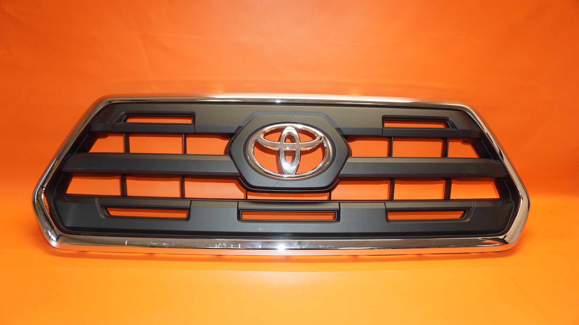 TOYOTA TACOMA GRILLE 2016 2017 2018 53114-04140 OEM