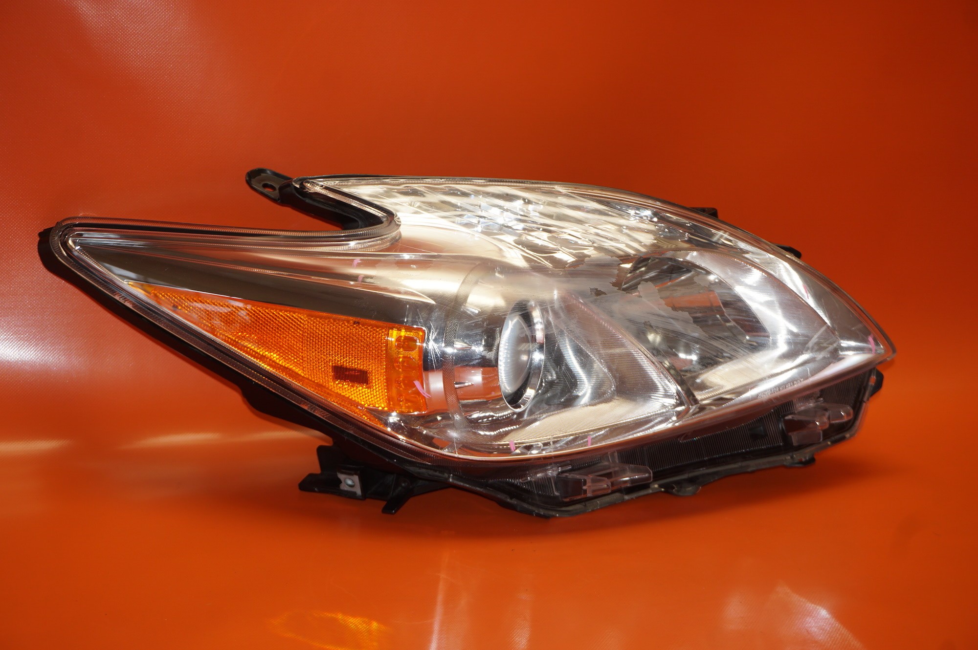 TOYOTA PRIUS HEADLIGHT RIGHT PASSENGER 2012 2013 2014 2015