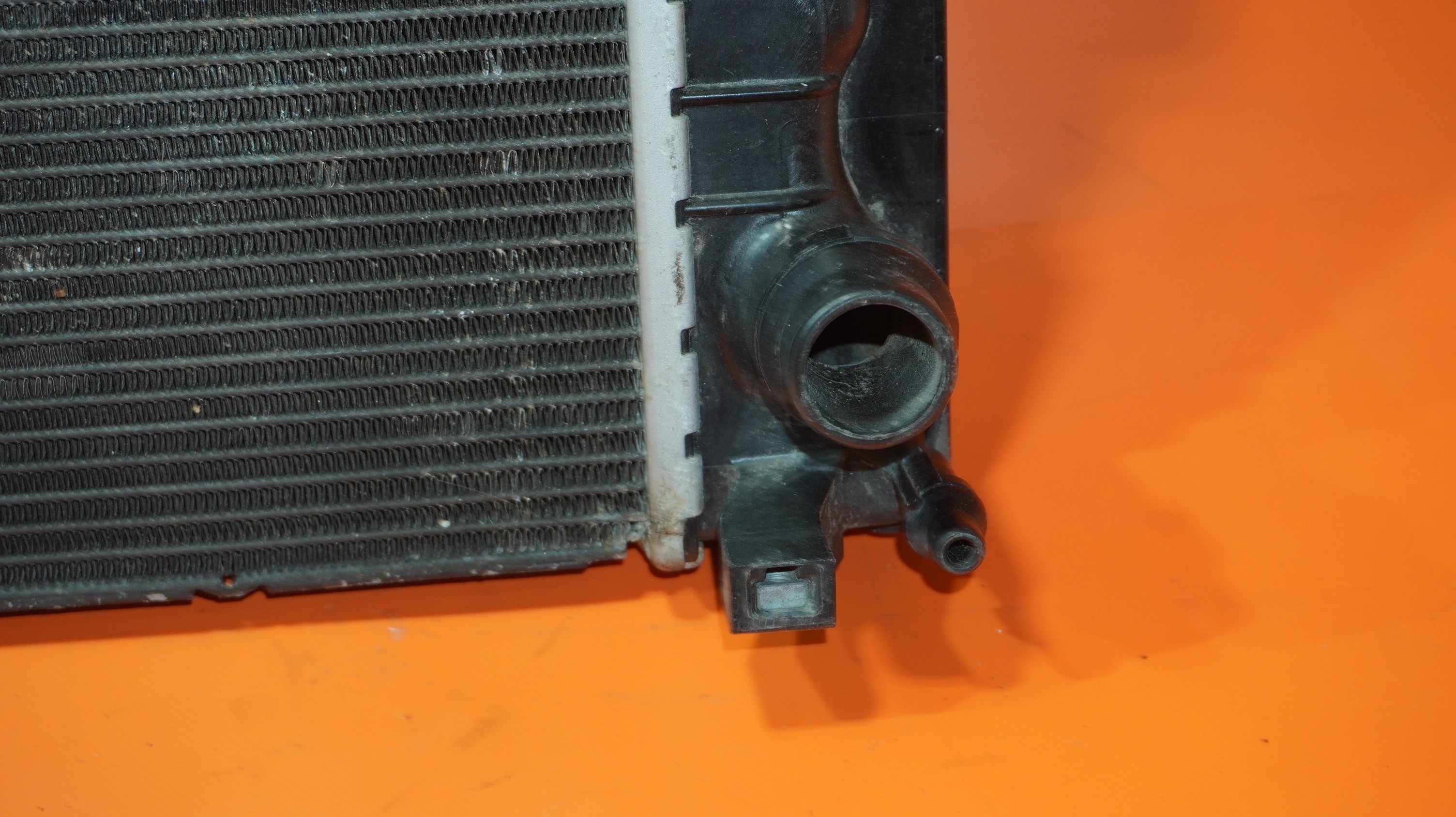 MINI COOPER S CLUBMAN RADIATOR 2015 2016 2017 2018 2019 17117617640