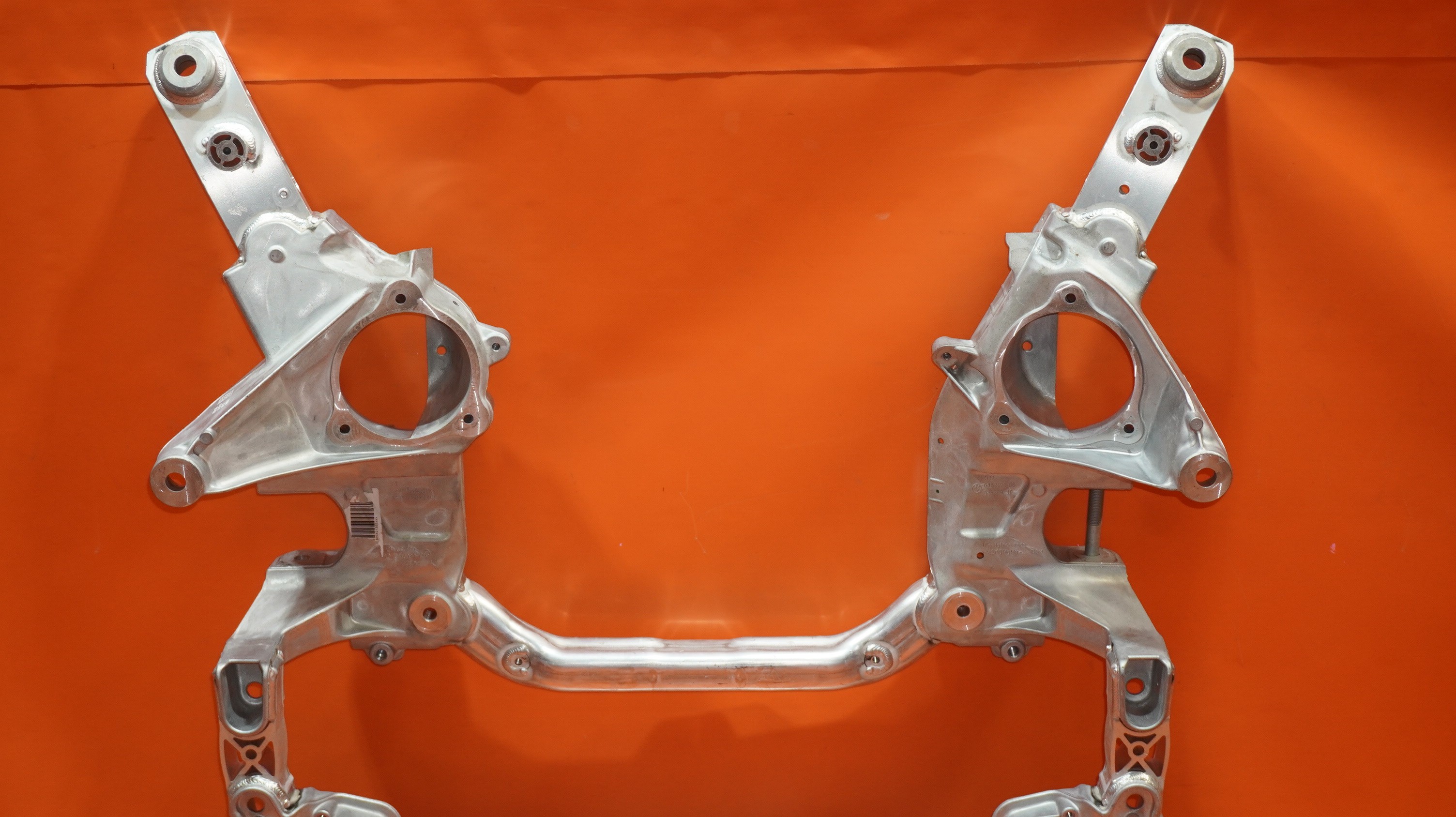 BMW 750 CROSSMEMBER FRONT SUBFRAME 2016 2017 2018 2019 G12 6887340 OEM