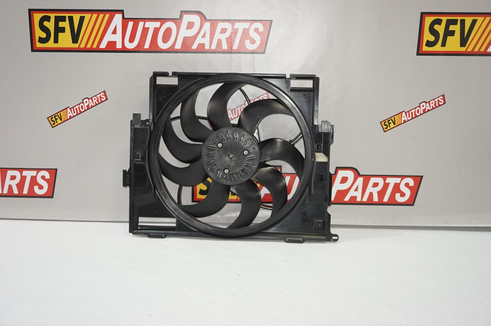 BMW 428 RADIATOR FAN 2012 2013 2014 2015 F32 17427640513 OEM