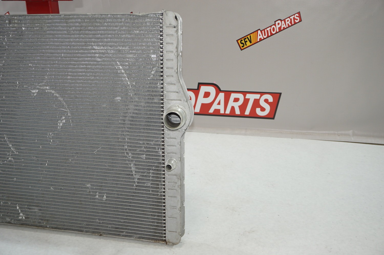 ROLLS ROYCE GHOST WRAITH DAWN COOLING RADIATOR 2010 2011 2012 2013