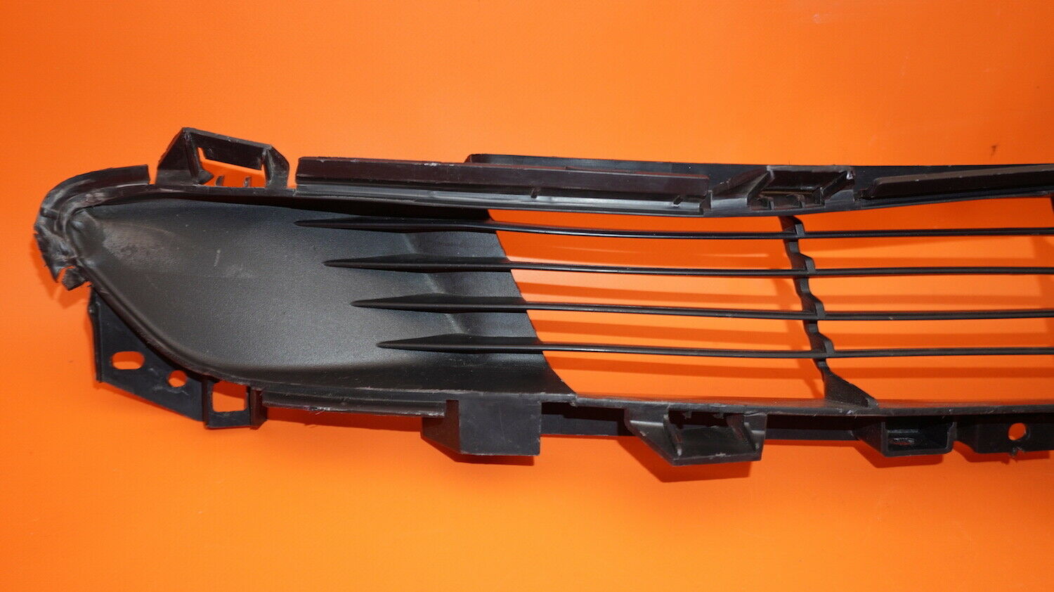 TESLA MODEL 3 LOWER GRILLE AND SENSORS 2017 2018