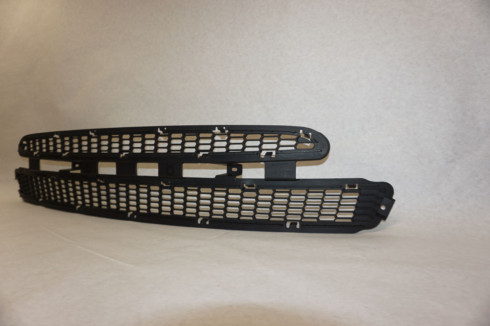 TESLA MODEL S GRILLE LOWER CENTER FRONT 2012 2013 2014 2015 6008159 OEM