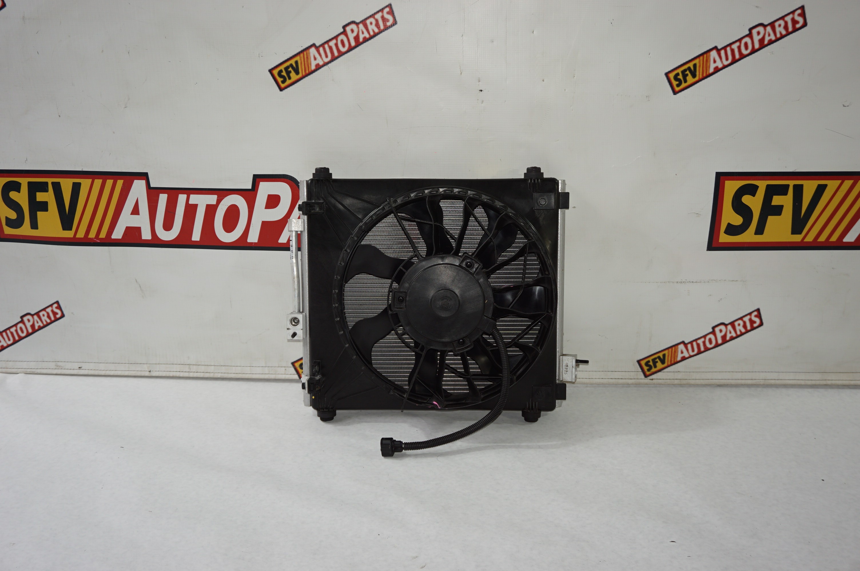 TESLA MODEL S AC CONDENSER COOLING FAN LEFT 2016 2017 2018 2019 6007352 ...