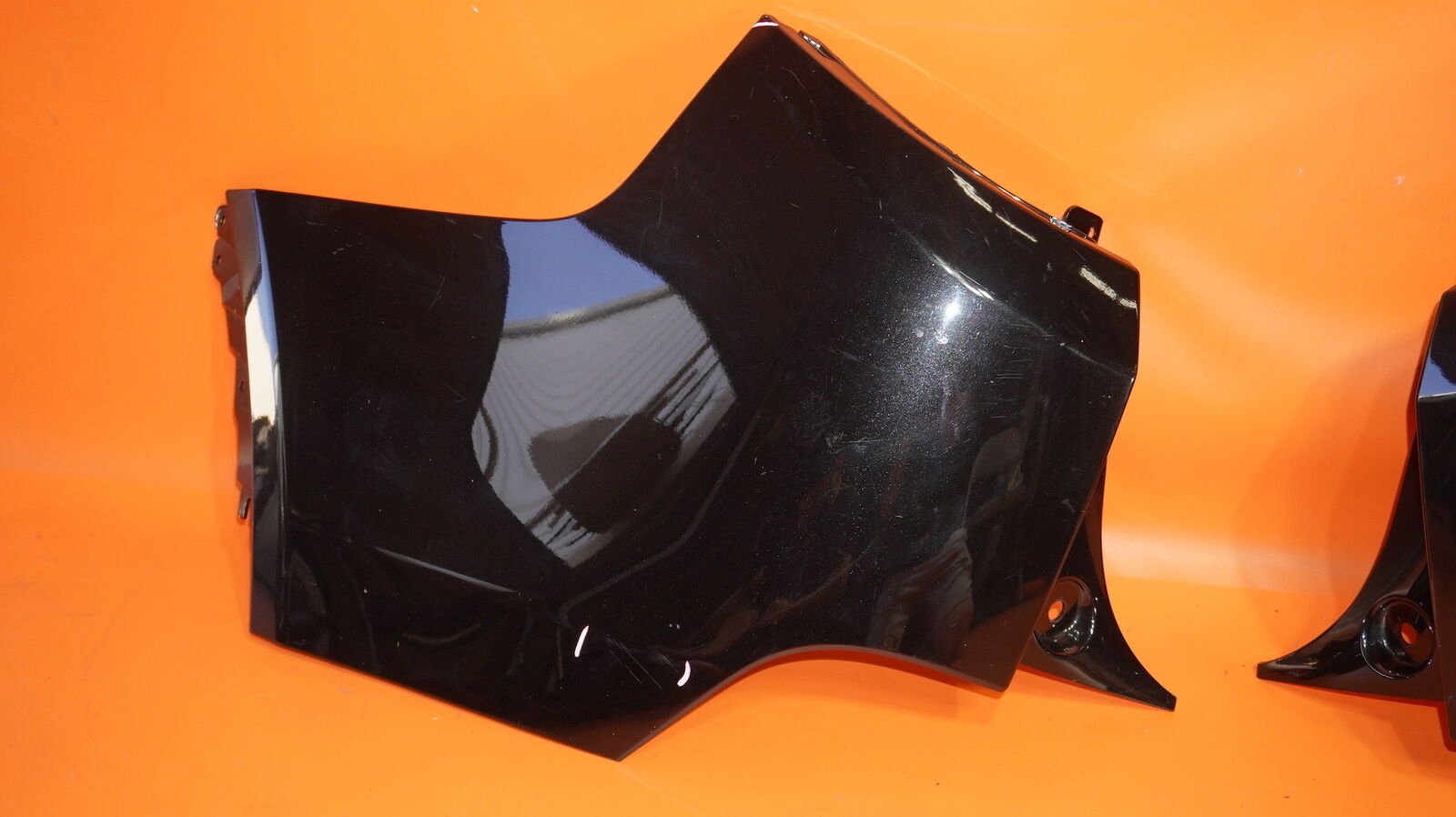 LAND ROVER DISCOVERY SPORT REAR BUMPER COVER 2015 2016