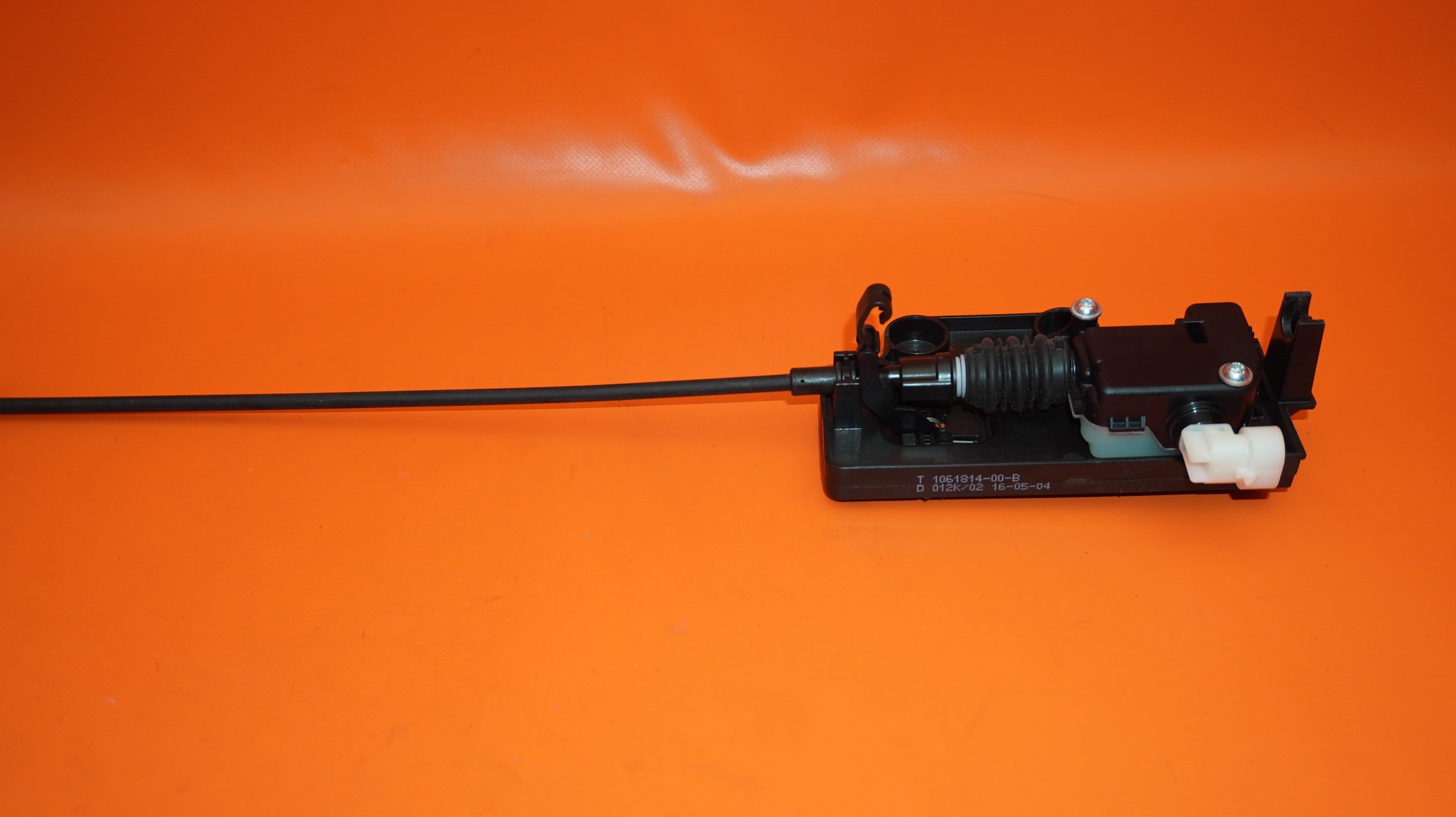 TESLA MODEL S HOOD LOCK RELEASE 2012 2013 2014 2015 2016 1061814-00-B