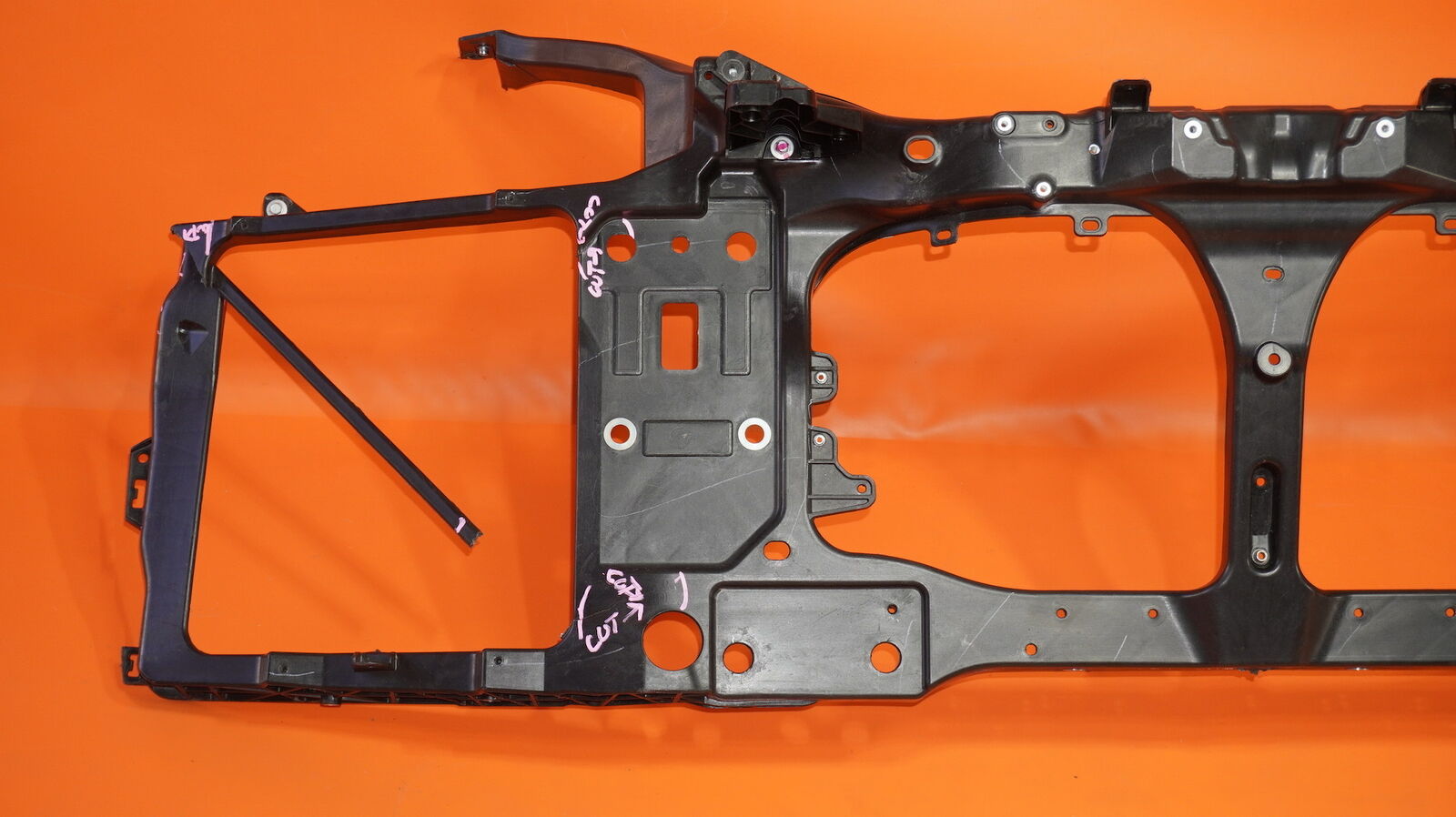 TESLA MODEL S RADIATOR SUPPORT 2015 2016 PLASTIC 1061950-00-E DAMAGED OEM