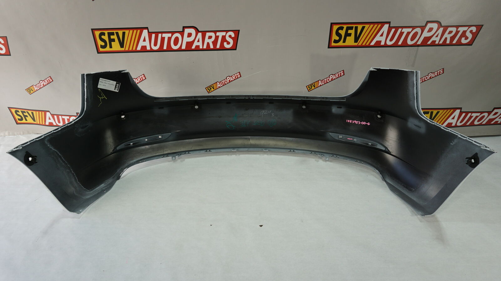 TESLA MODEL 3 REAR BUMPER 2017 2018 2019 1083983-00-E