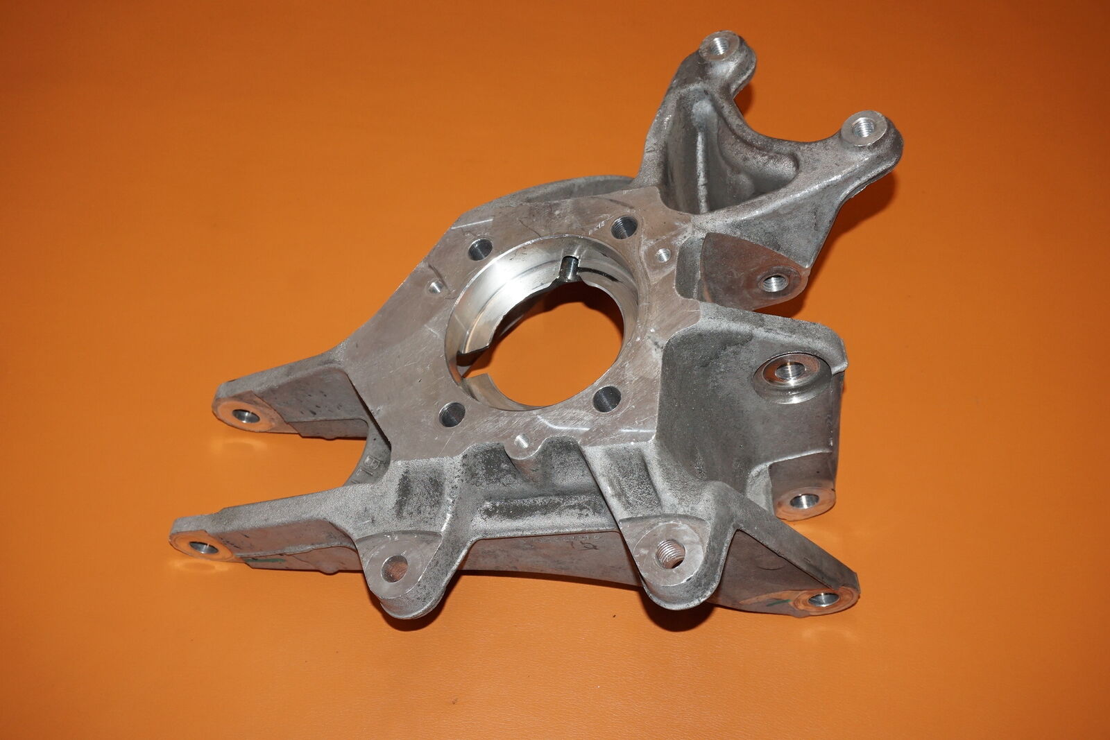 TESLA MODEL S KNUCKLE LEFT REAR 2012 2013 2014 2015 2016 6007023-00-B OEM