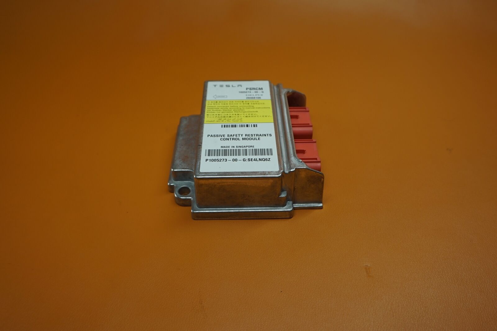 TESLA MODEL S PASSIVE SAFTEY RESTRAINTS CONTROL