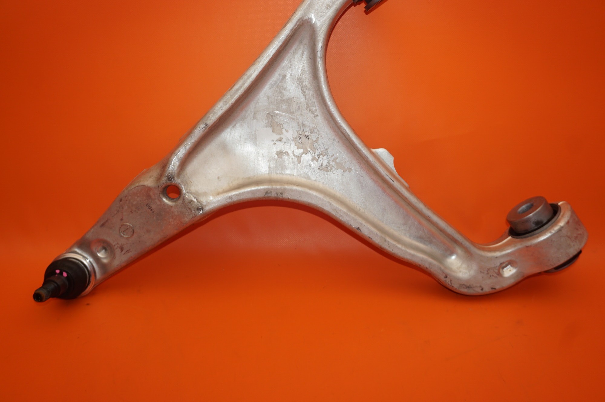 MASERATI LEVANTE CONTROL ARM LEFT FRONT 2017 2018 2019 670102479 OEM