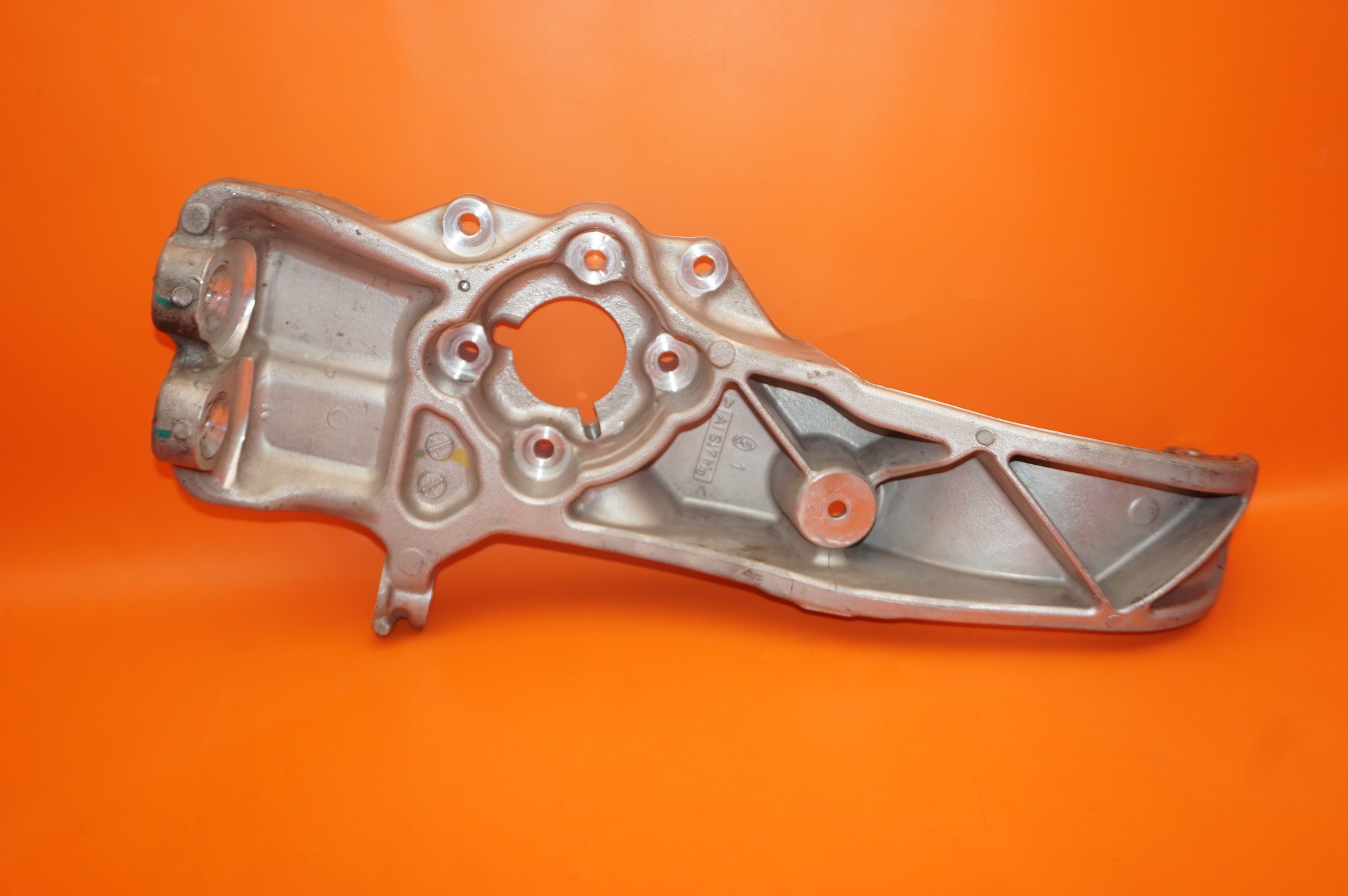 TESLA MODEL S KNUCKLE LEFT FRONT 2016 2017 2018 2019 1030605-00-D DUAL