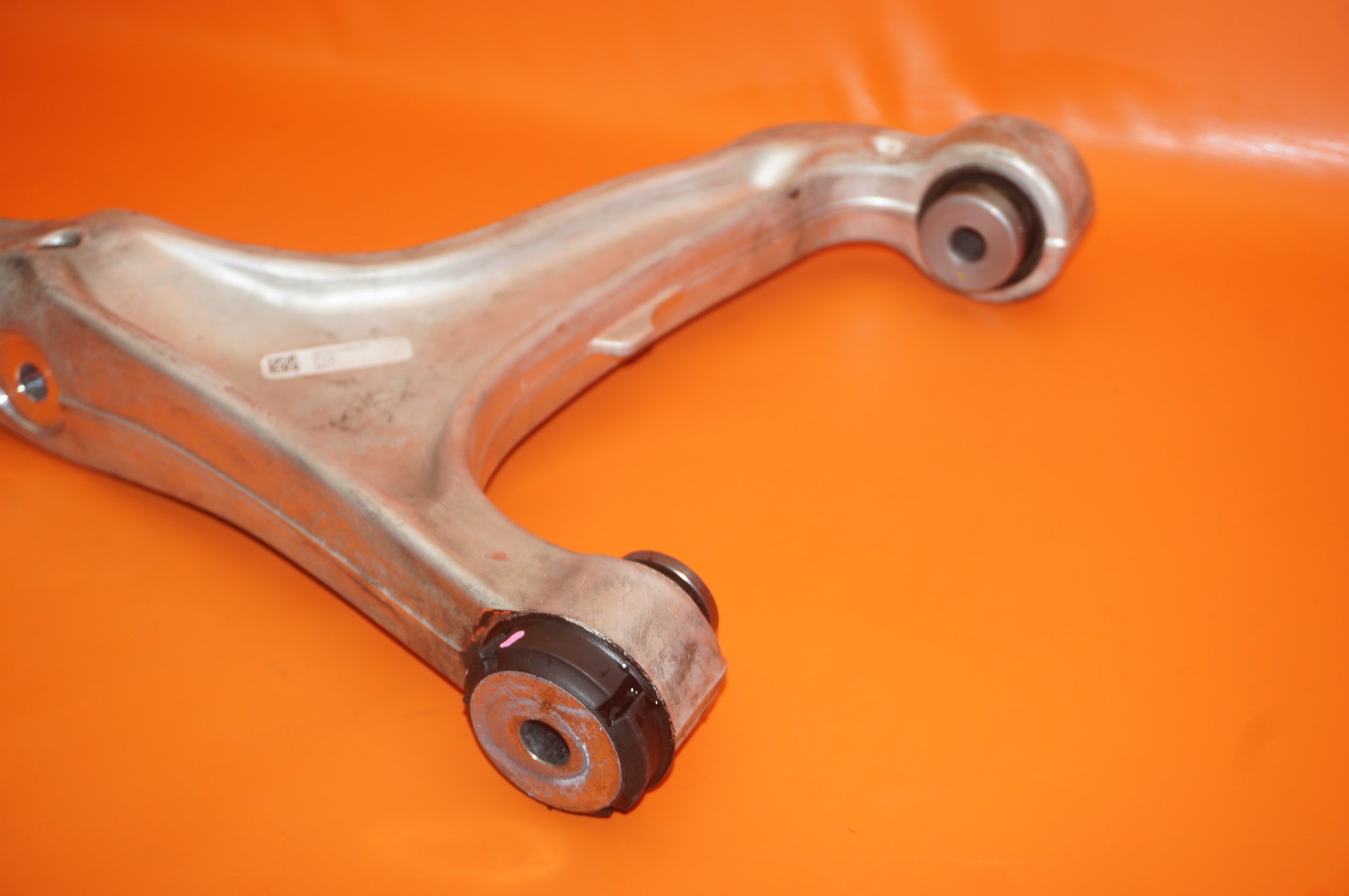 MASERATI LEVANTE CONTROL ARM RIGHT FRONT 2017 2018 2019 670031992 OEM