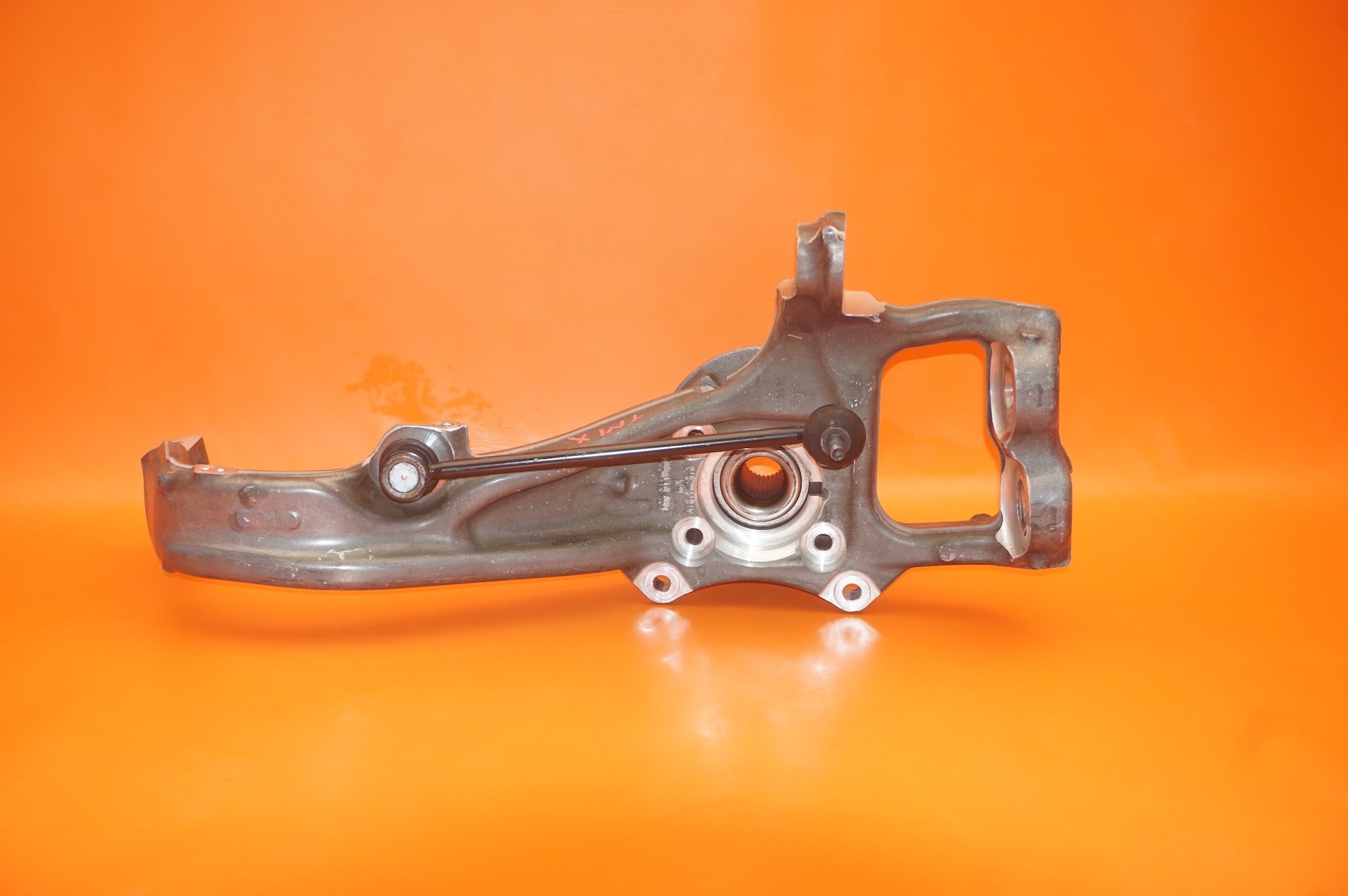 TESLA MODEL X KNUCKLE LEFT FRONT DRIVER 2016 2017 2018 2019 2020