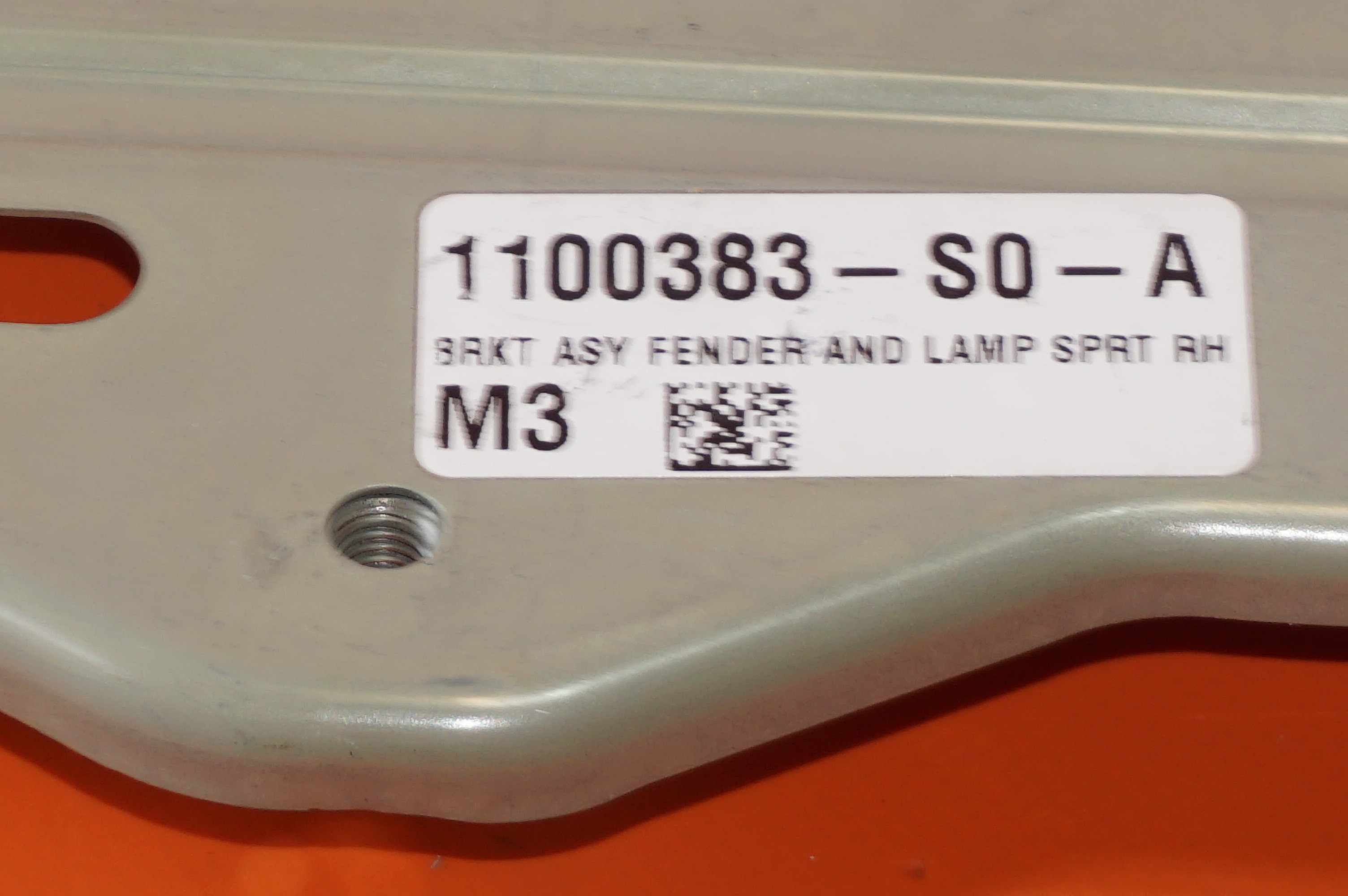 TESLA MODEL 3 FENDER AND AMP SUPPORT BRACKET RIGHT 2017 2018 2019 2020