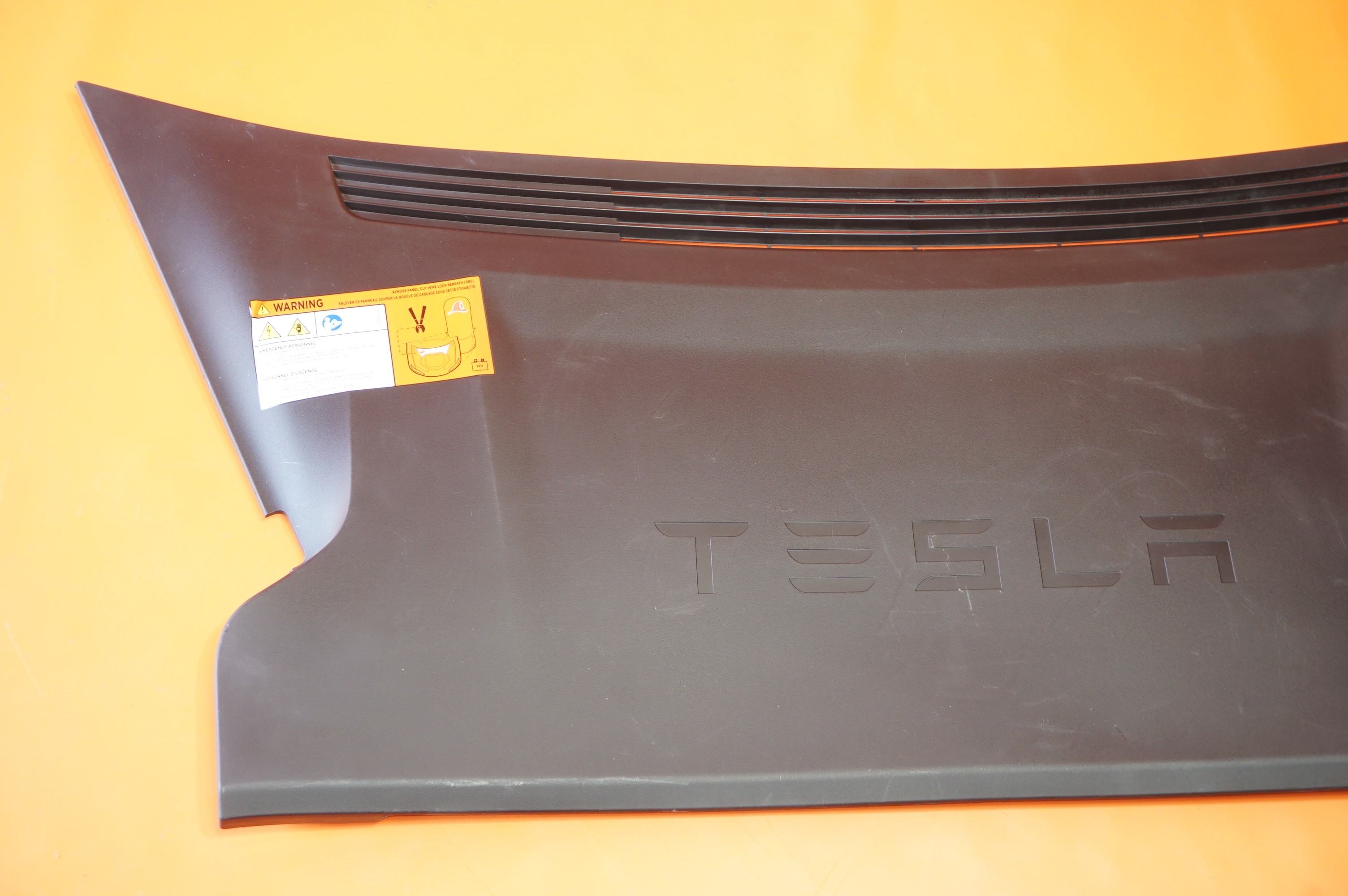 TESLA MODEL S F RONT TRUNK APRON TRIM COVER 2016 2017 2018 2019 2020