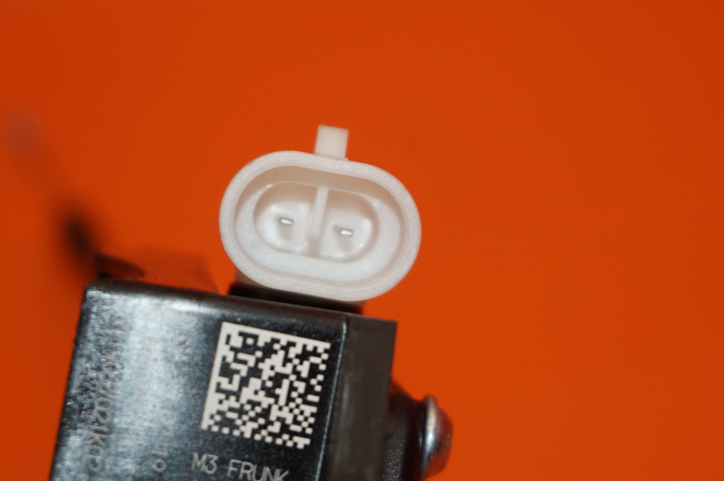 TESLA MODEL 3 HOOD LATCH RELEASE ACTUATOR FRUNK 2017 2018 2019 2020