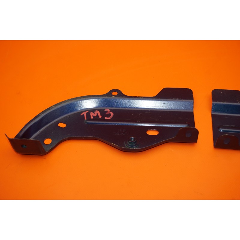 TESLA MODEL 3 FENDER LAMP SUPPORT BRACKET LEFT 2017 2018 2019 2020