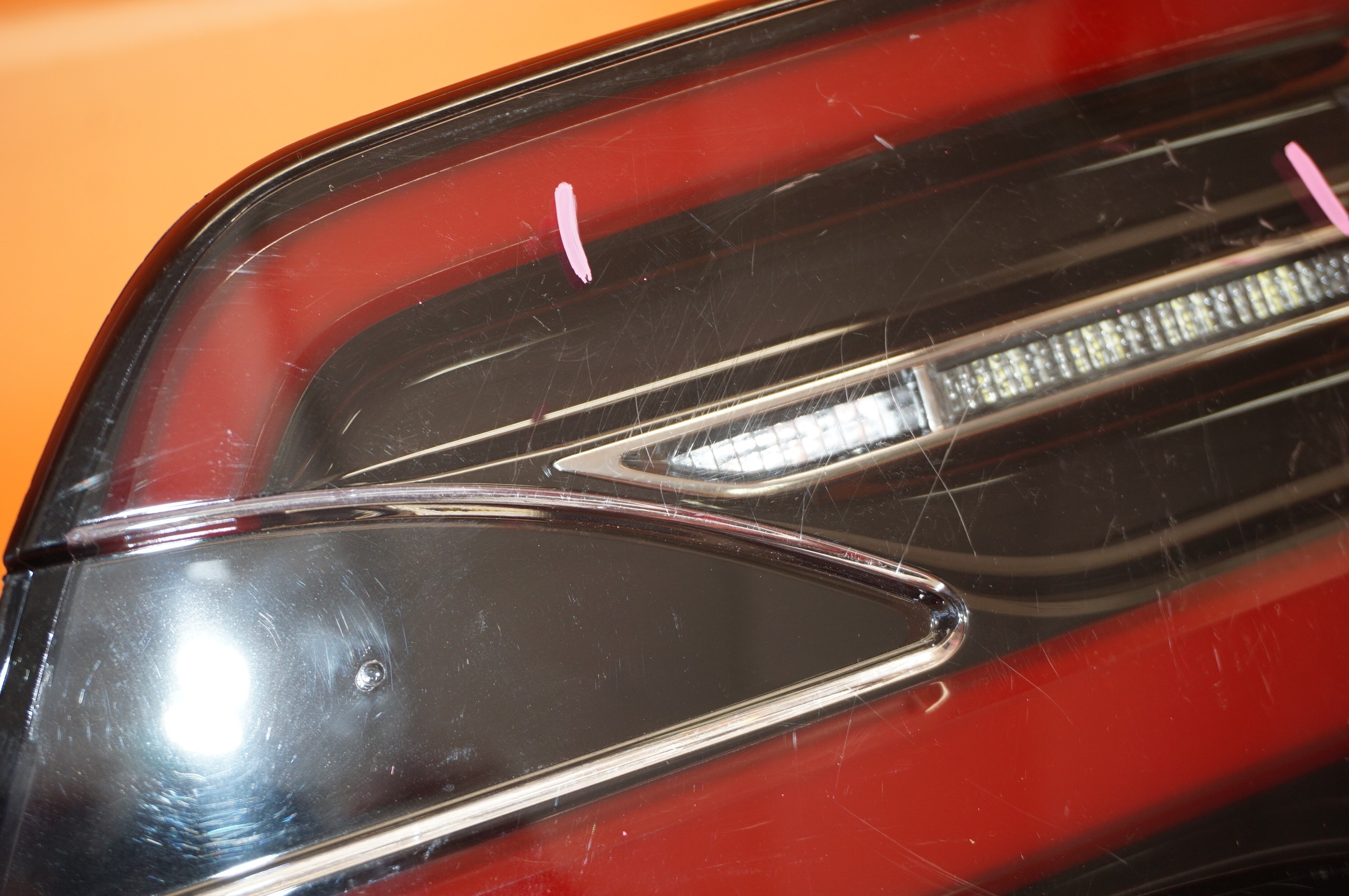 TESLA MODEL X TRUNK TAIL LIGHT 2016 2017 2018 2019 2020 RIGHT