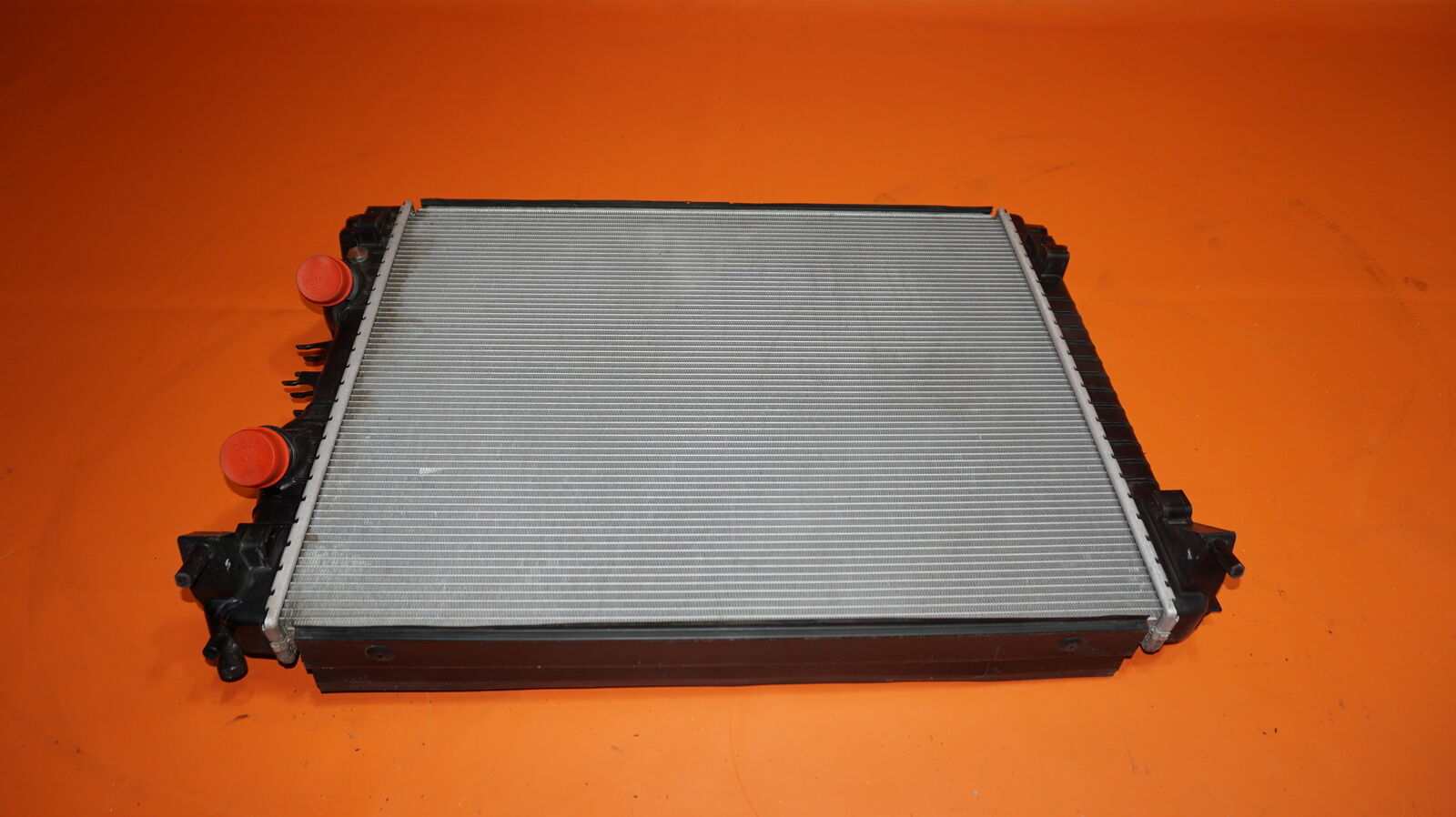 MASERATI GHIBLI RADIATOR 2014 2015 2016 2017 670030844