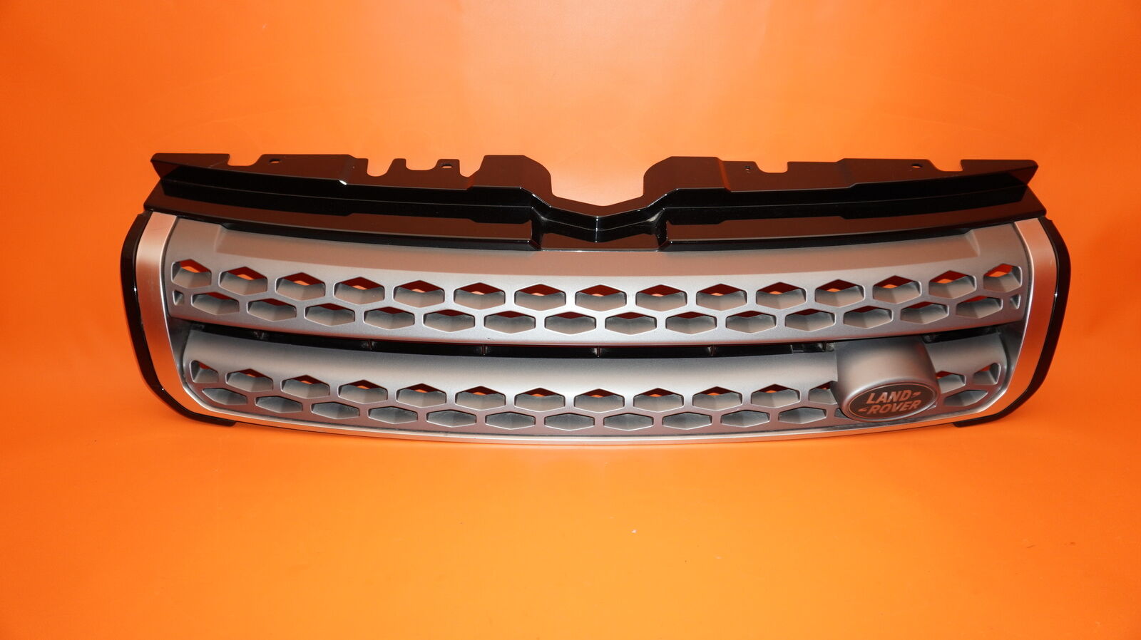 RANGE ROVER EVOQUE GRILLE 2016 2017 2018 GJ32-8L001-A OEM