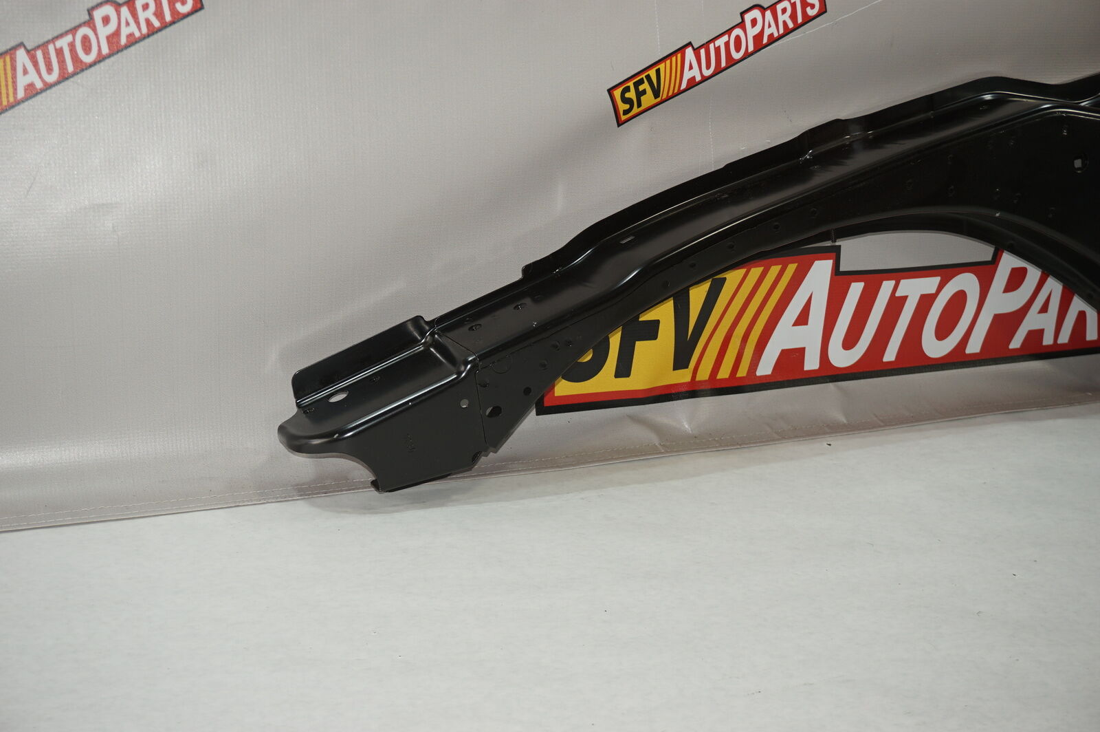 MASERATI GHIBLI UPPER STRUT RIGHT PASSENGER 2014 2015