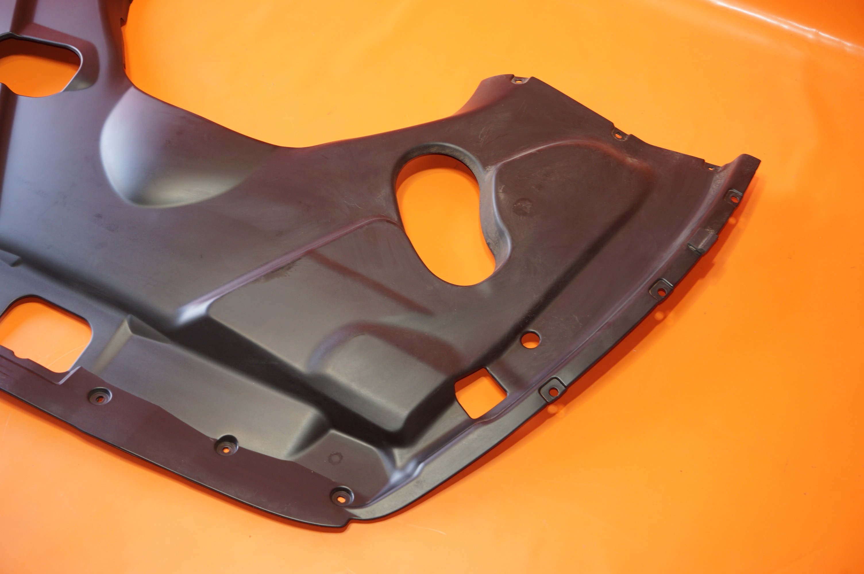 MASERATI GRANTURISMO ENGINE COVER CENTER 2008 2009 2010 2011 2012 2013 ...