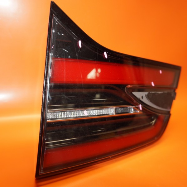 TESLA MODEL X TRUNK TAIL LIGHT RIGHT 2016 2017 2018 2019 2020 1034337 ...