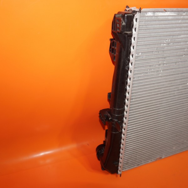 MERCEDES C300 RADIATOR 2019 2020 2-DOOR A095001703 OEM