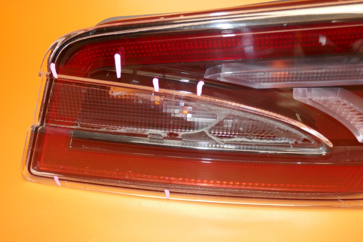 TESLA MODEL S TRUNK TAIL LIGHT RIGHT 2016 2017 2018 2019 2020 2021 ...