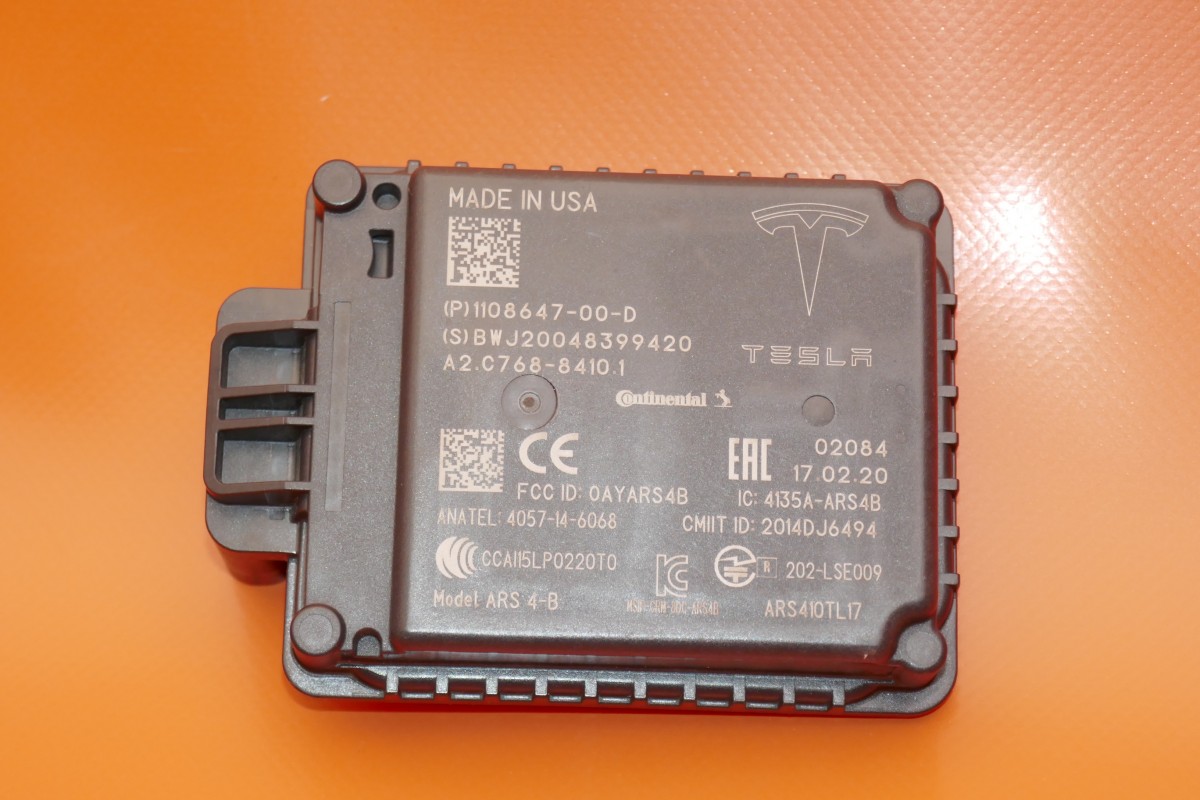 TESLA MODEL 3 RADAR SENSOR MODULE 2017 2018 2019 2020 1108647-00-D OEM