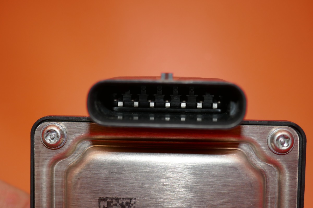 TESLA MODEL 3 RADAR SENSOR MODULE 2017 2018 2019 2020 1108647-00-D OEM