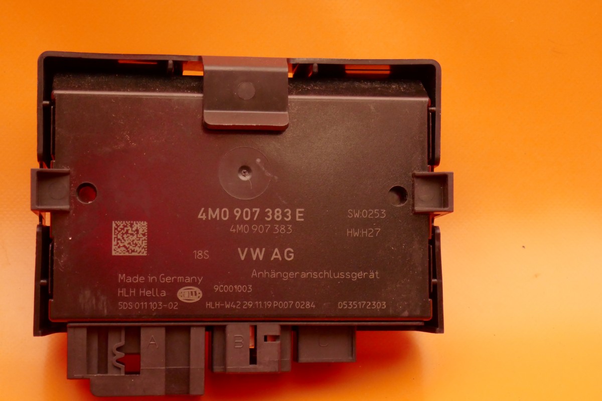 LAMBORGHINI URUS CONTROL UNIT TRAILER DETECTION 2018 2019 2020 ...