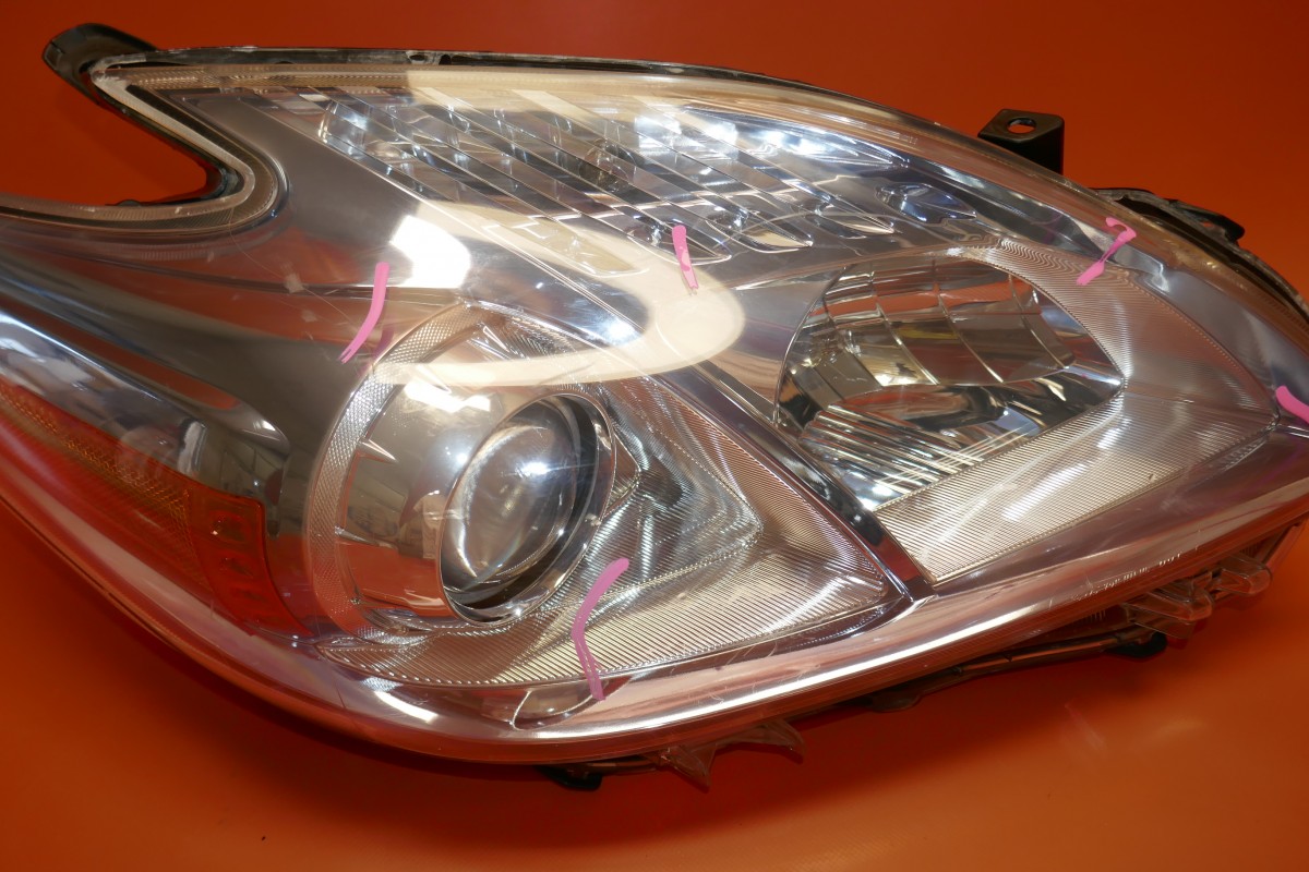 TOYOTA PRIUS HEADLIGHT RIGHT PASSENGER 2012 2013 2014 2015 HALOGEN OEM