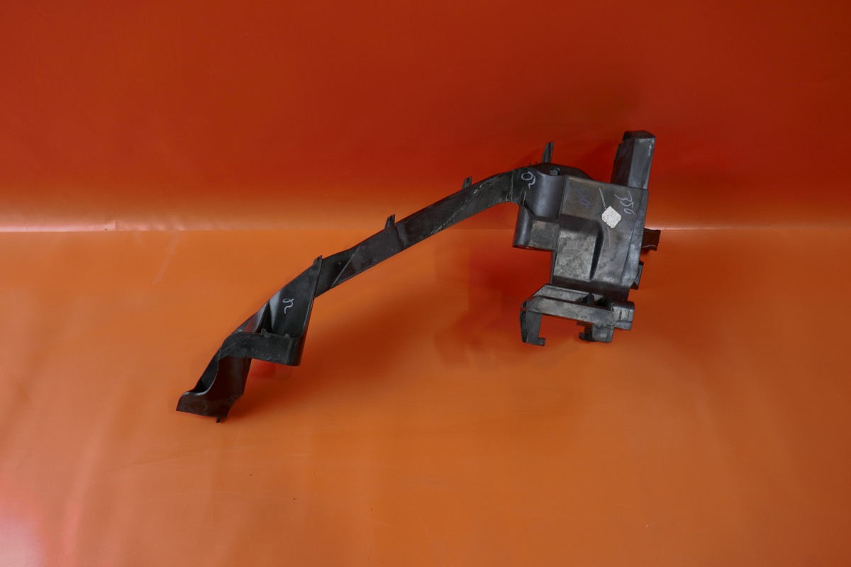 AUDI Q5 HEADLIGHT MOUNT BRACKET SUPPORT RIGHT PASSENGER 2018 2019 2020 ...