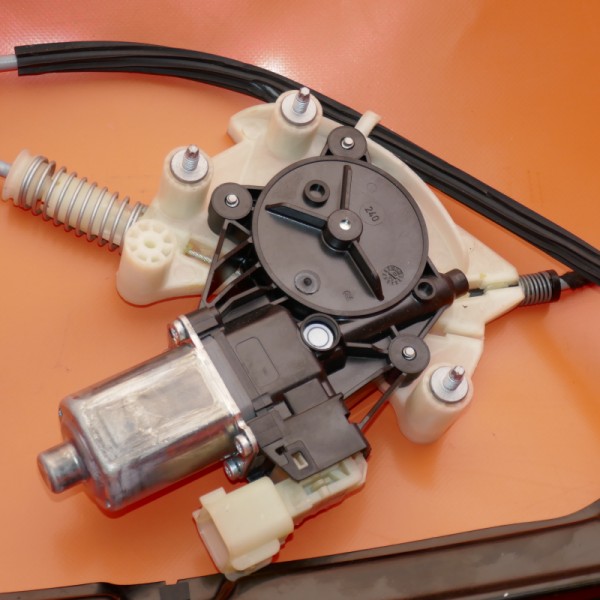 MASERATI GHIBLI WINDOW REGULATOR LEFT FRONT 2014 2015 2016 2017 2018 ...