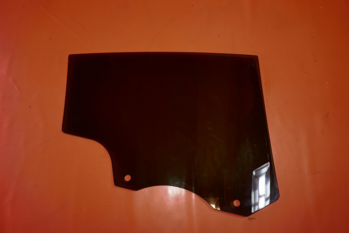 TESLA MODEL Y DOOR GLASS LEFT REAR 2020 2021 2022 43R-004553 OEM