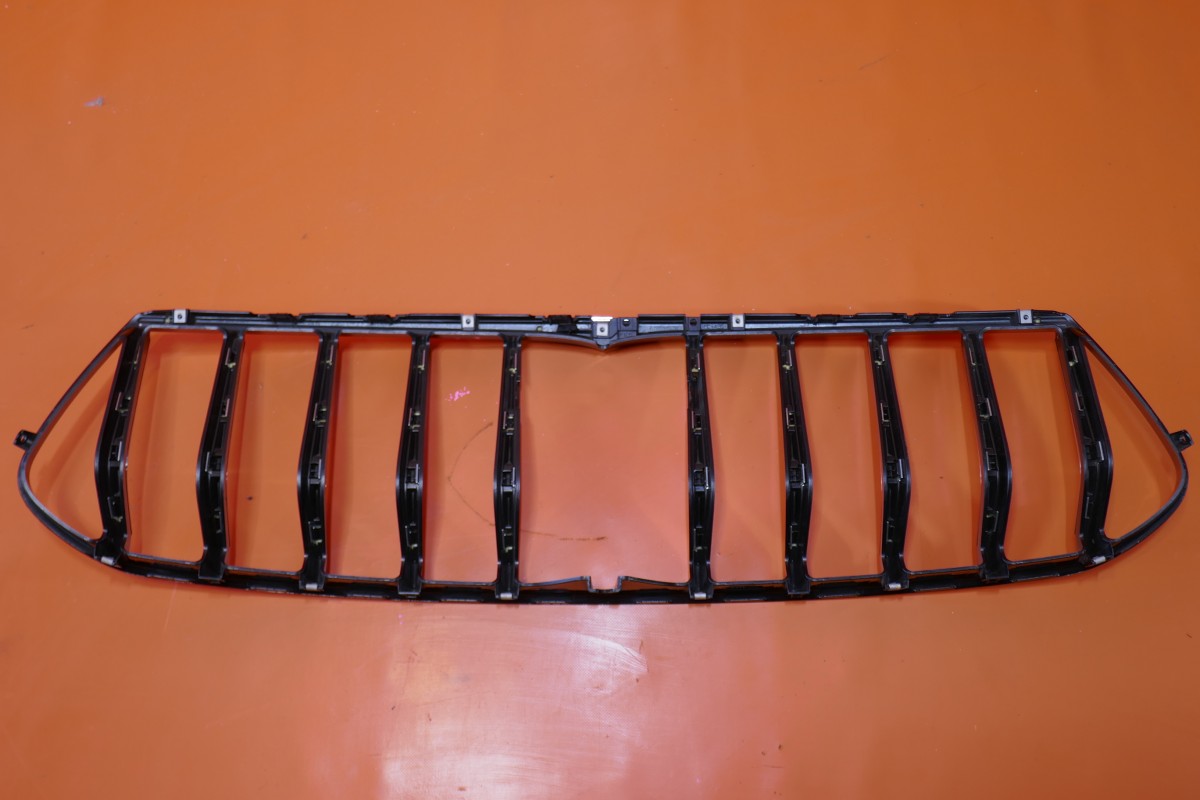 MASERATI GHIBLI GRILLE 2018 2019 2020 670097576 OEM
